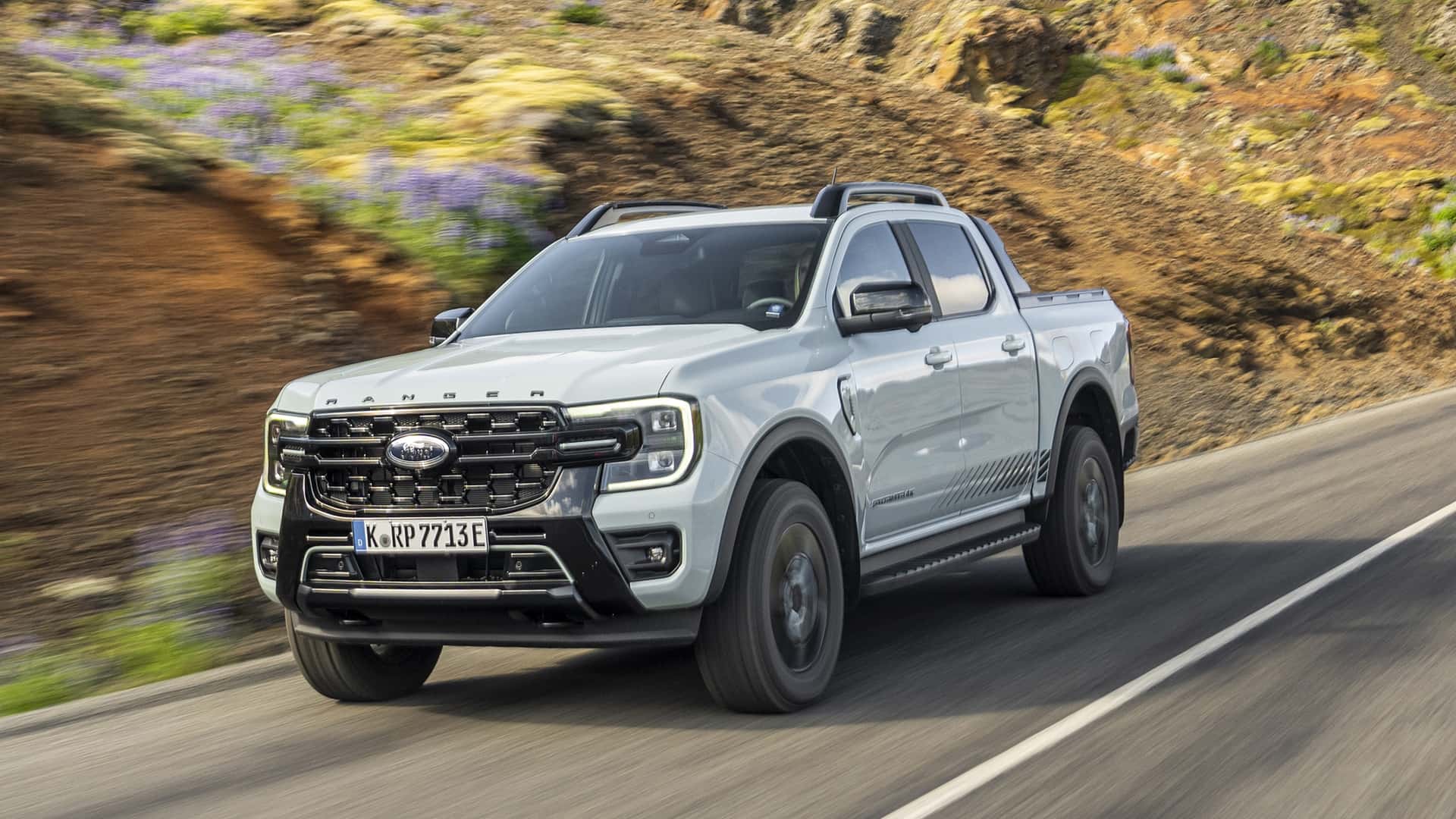 Foto: Ford Ranger PHEV 2025, le foto della prova | Motor1.com