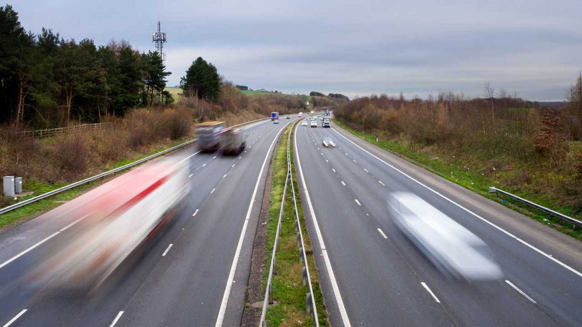 Committee Recommends 50mph Limit To Tackle M4 Motorway Congestion Committee Recommends 50mph Limit To Tackle M4 Motorway Congestion