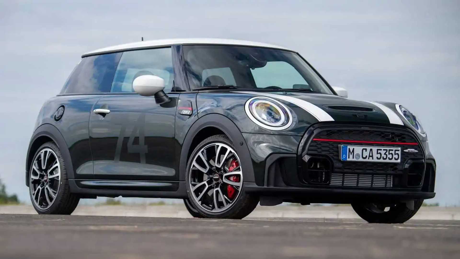Mini Cooper Anniversary Edition chega ao Brasil por R$ 299.990