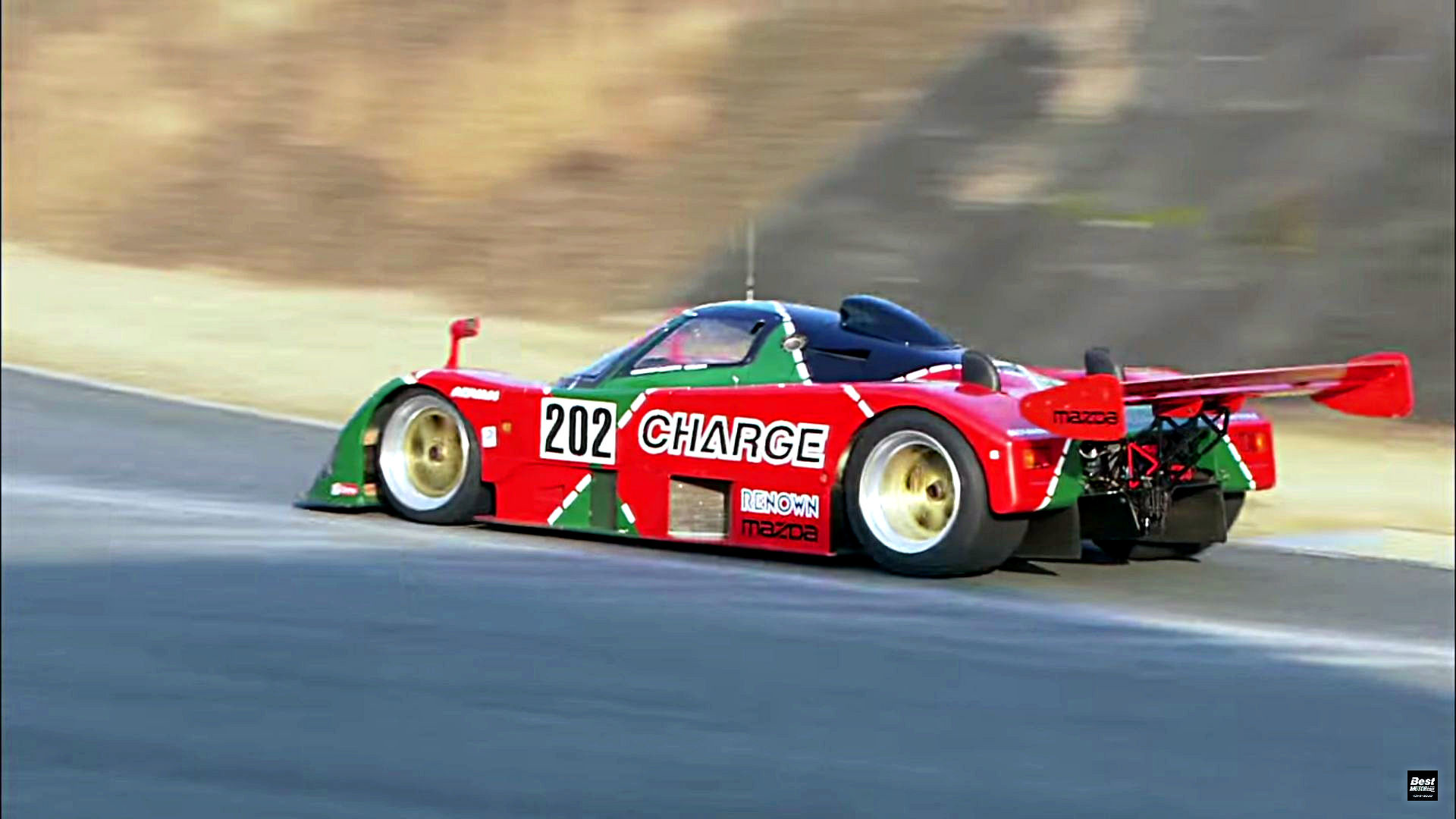 ¿Cómo suena el mítico Mazda 767B en circuito?