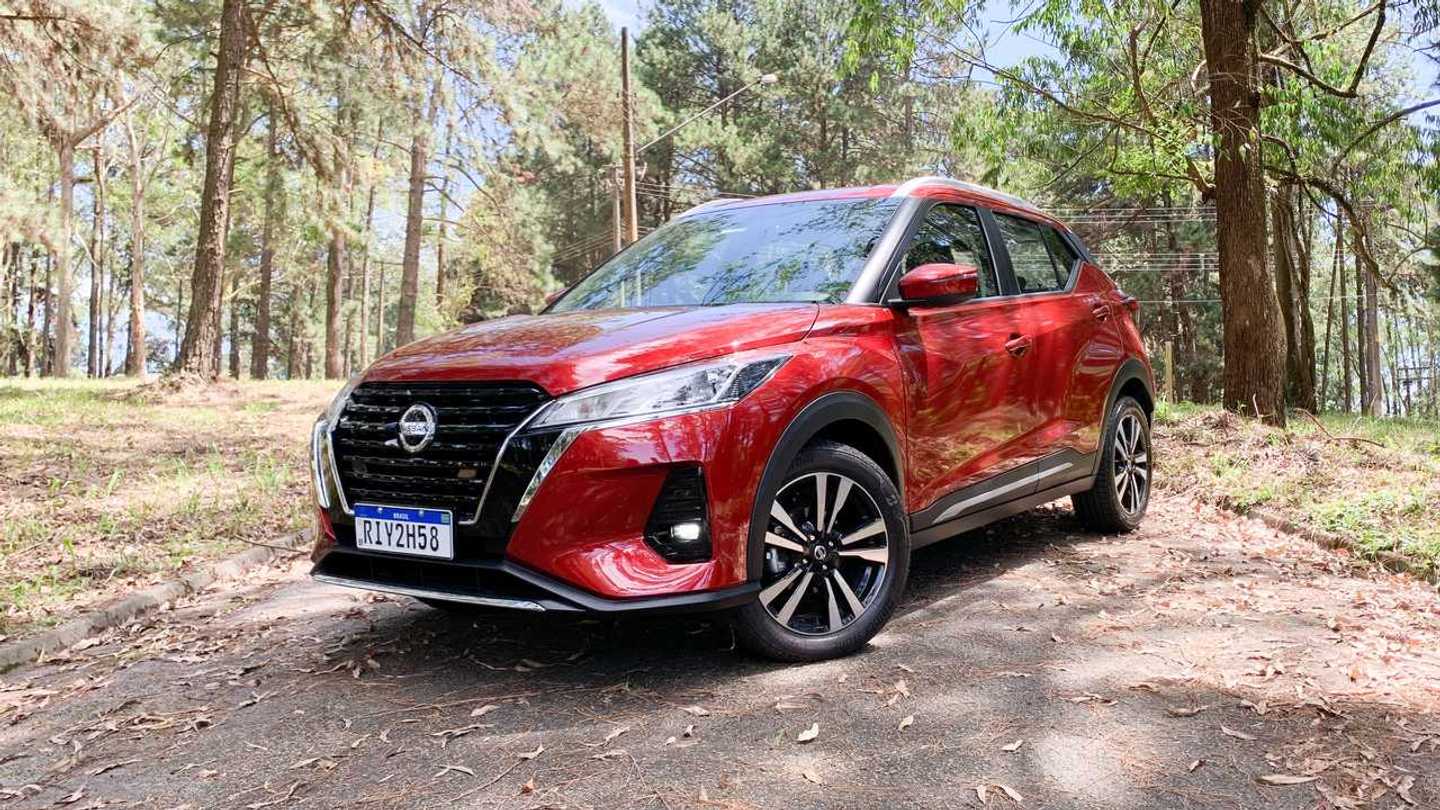 Comparativo Nissan Kicks Advance vs. Versa Advance: SUV ou sedã?