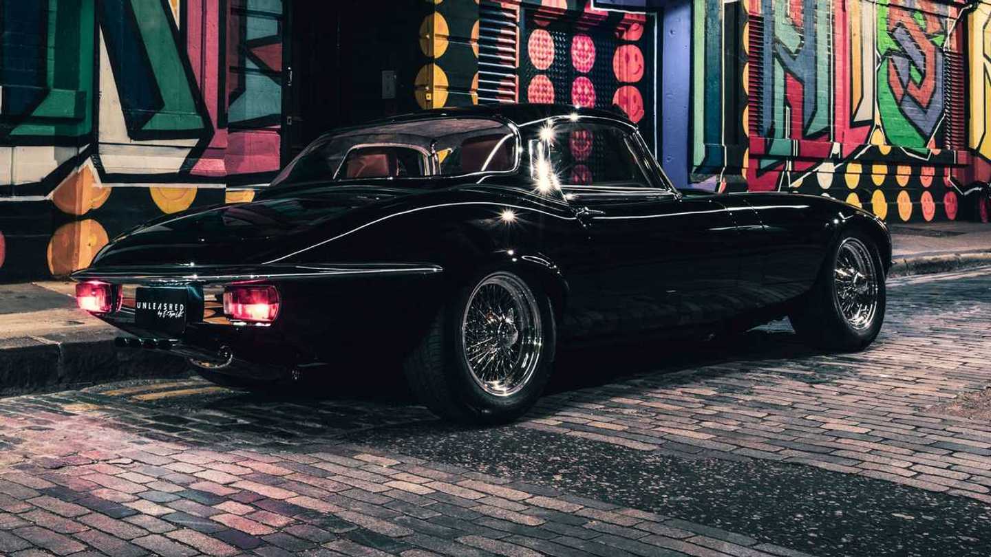 Jaguar E-Type, il restomod esagerato col V12 da 405 CV