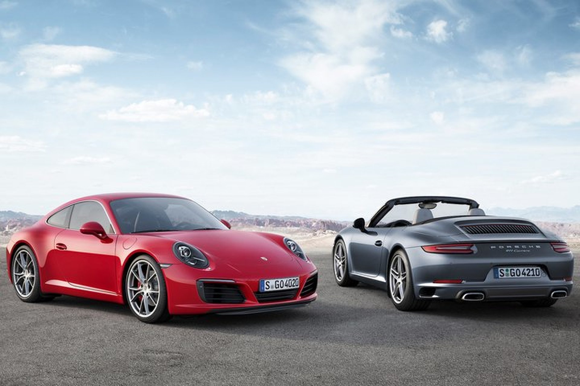 Examining the Differences Between the Old and New Porsche 911 Carrera ...