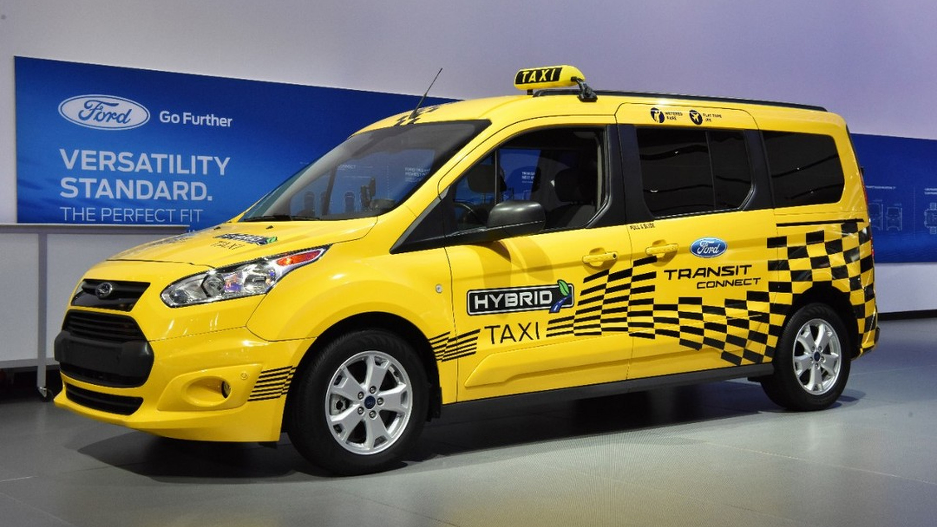 Ford Transit híbrida vira táxi em Nova Iorque