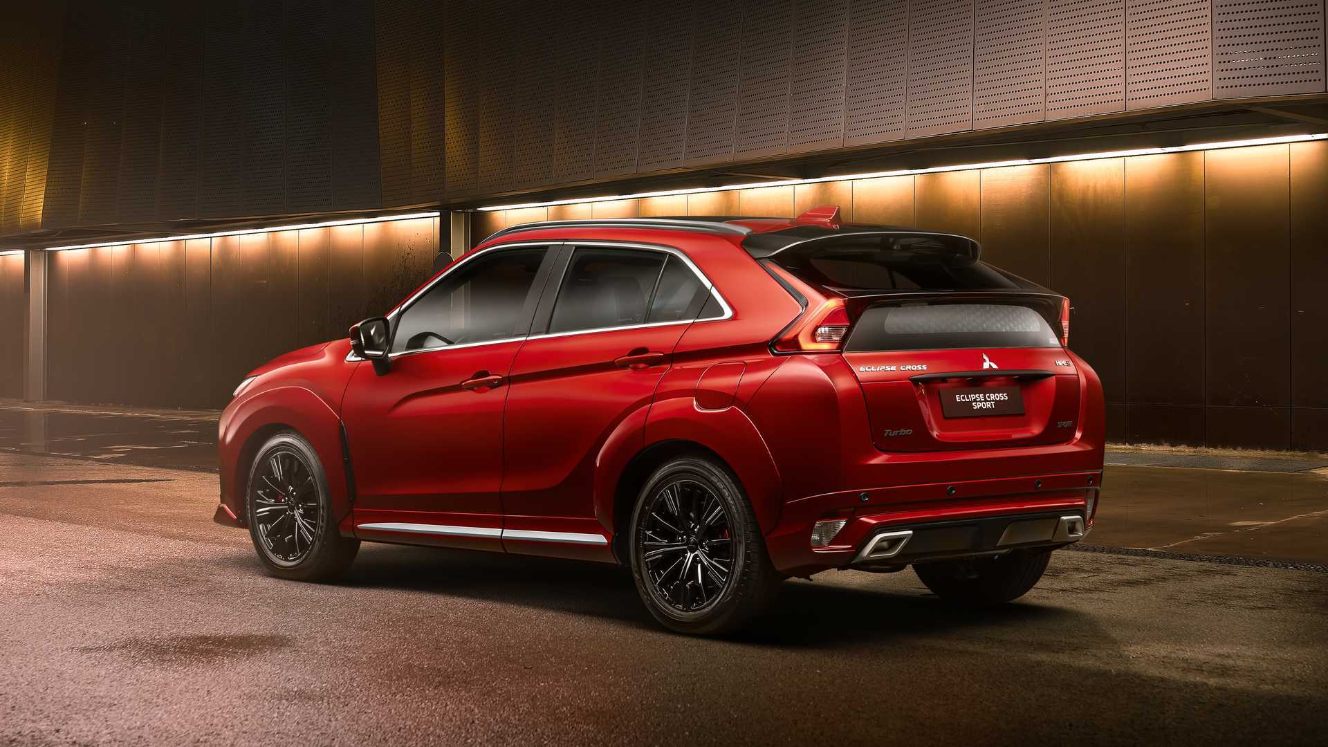 Mitsubishi Eclipse Cross Sport - Motor1.com Fotos