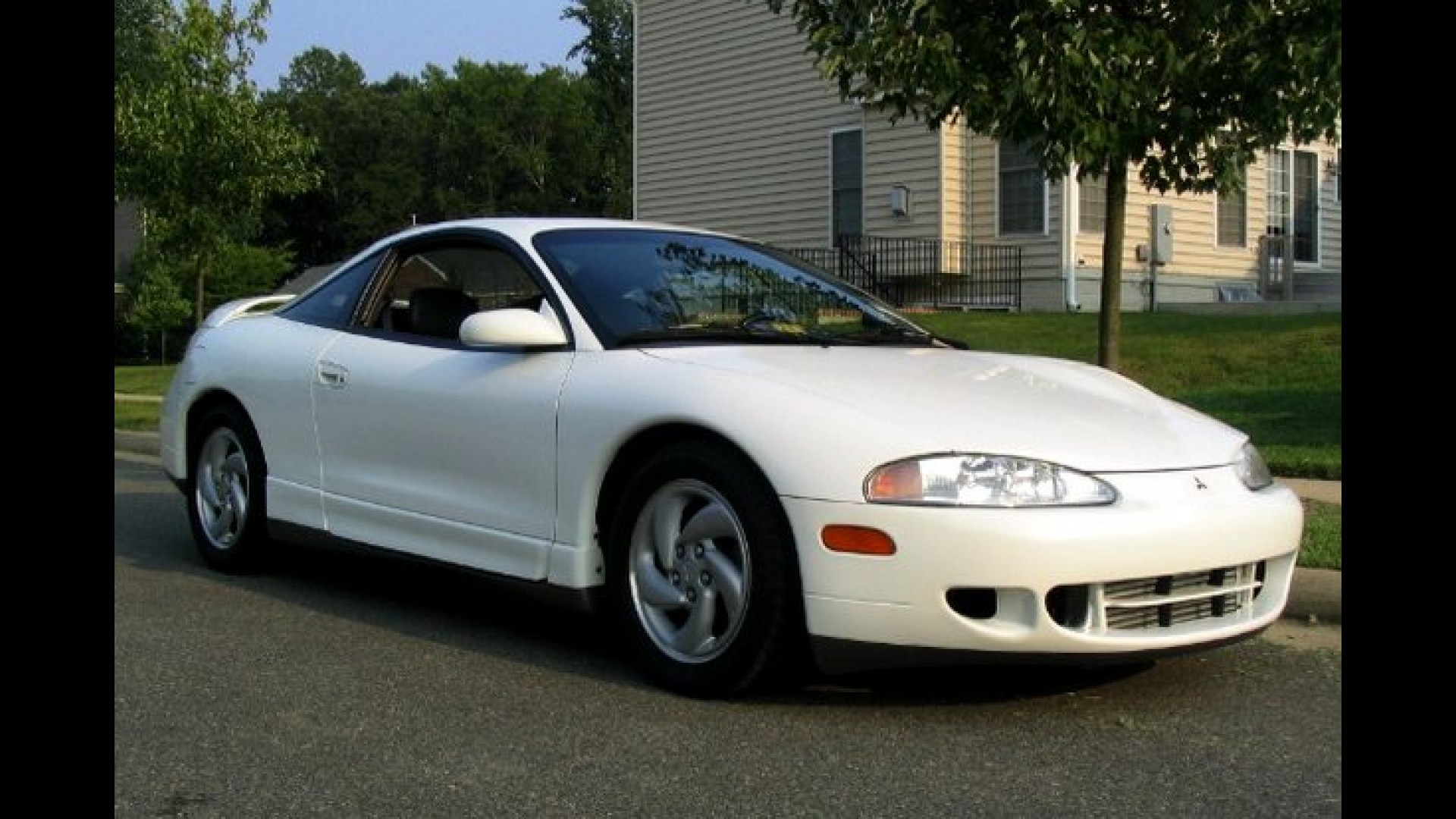 Carros para sempre: Mitsubishi Eclipse, esportivo japonês com alma americana