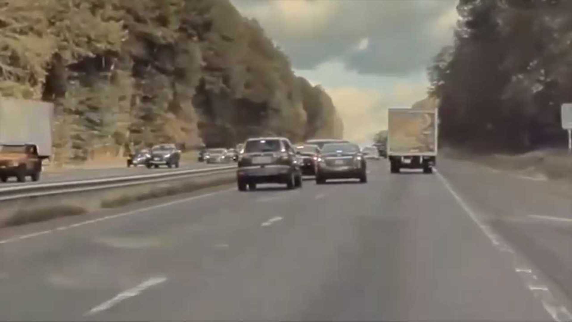 This TeslaCam Video Shows Exactly What You Should Never Do In Traffic