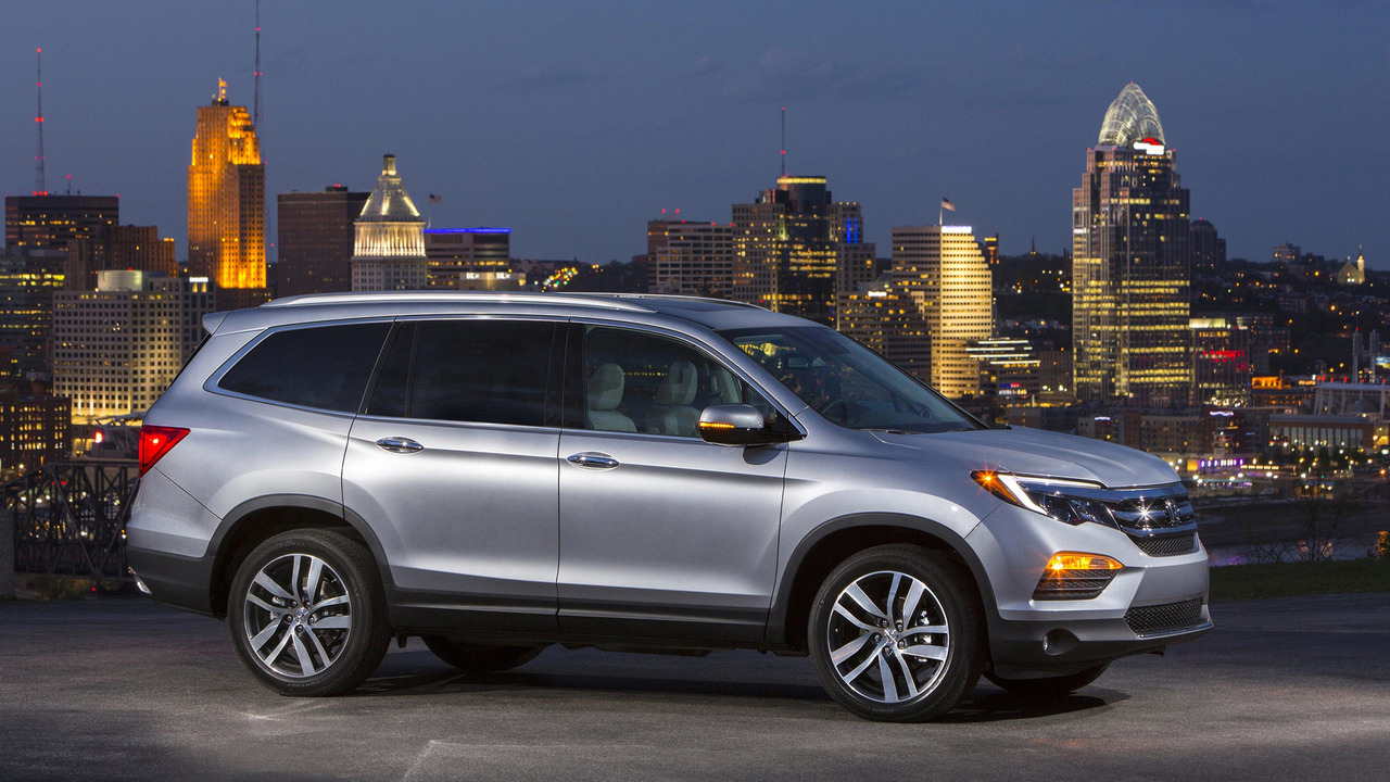 Safest Midsize SUVs: Best 2017 Crash Test Ratings