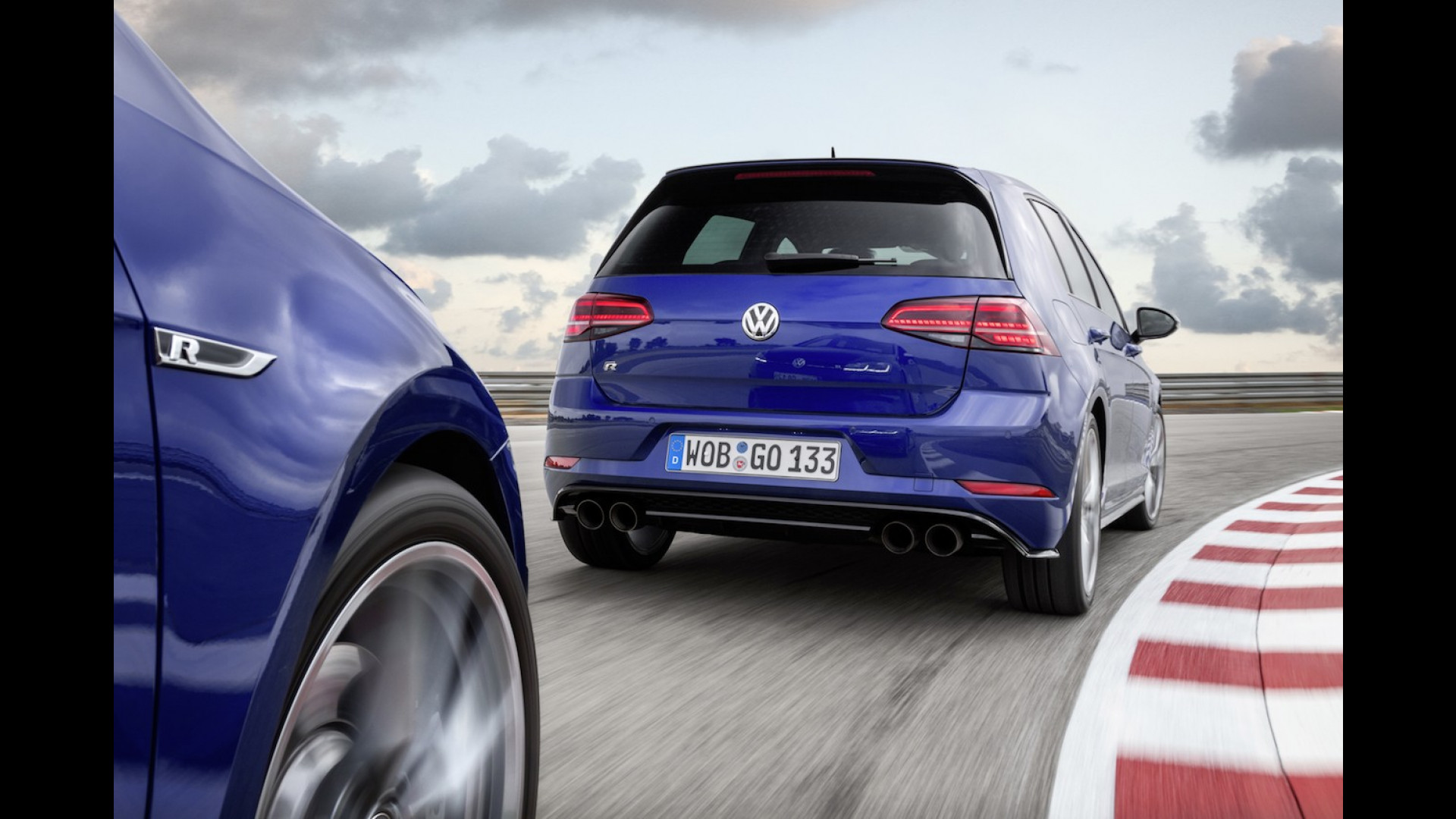 Volkswagen Golf R, la prova della più potente e 4x4 [VIDEO]