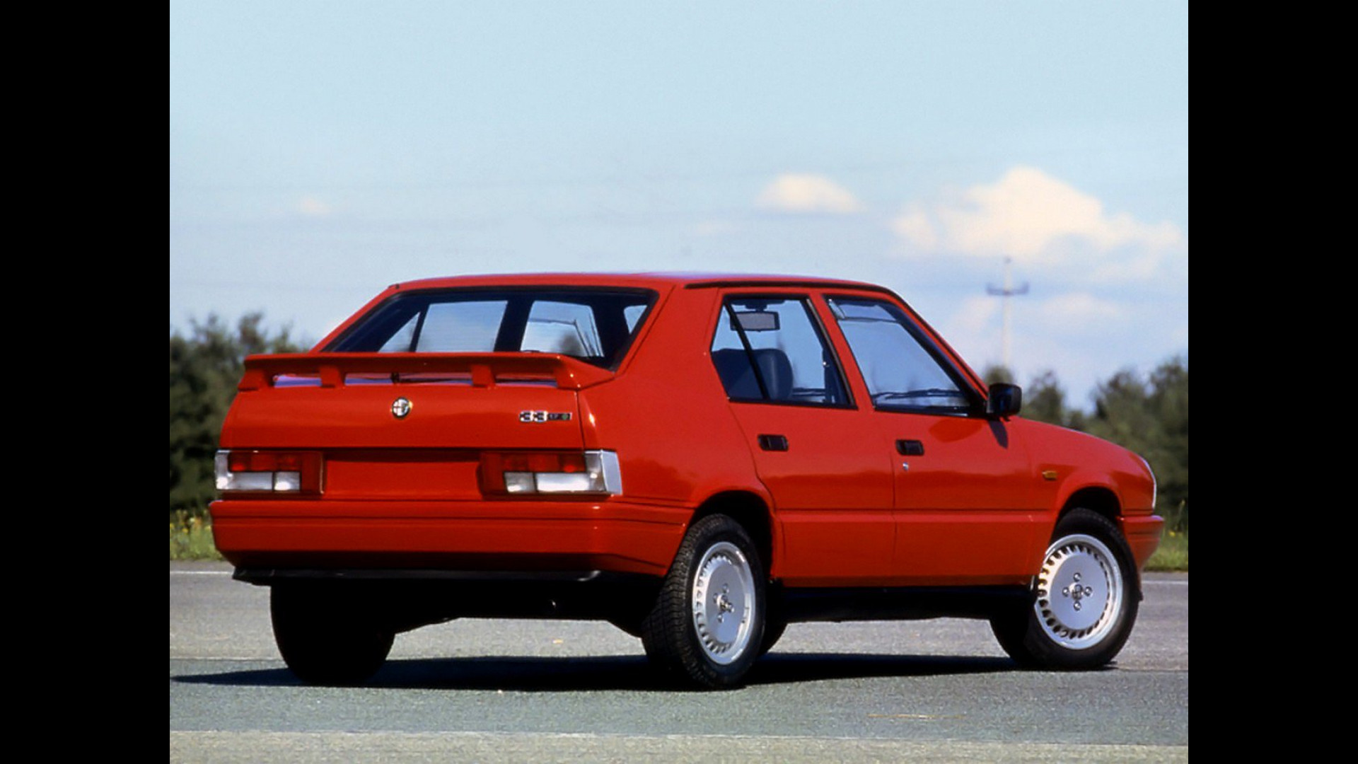 Alfa Romeo 33, "piccola" dal cuore sportivo