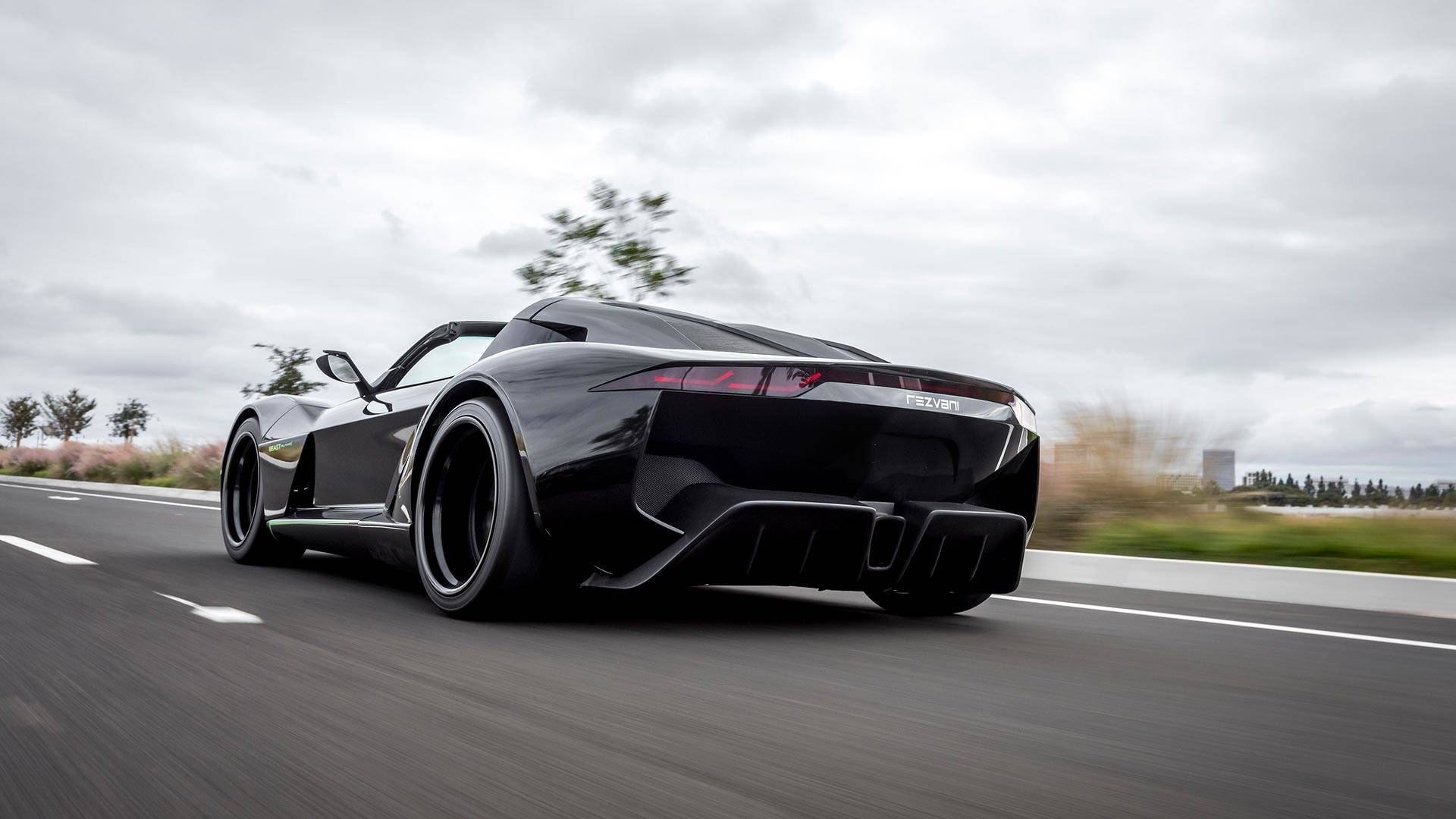 Rezvani dévoile une Beast Alpha X Blackbird forte de 700 chevaux