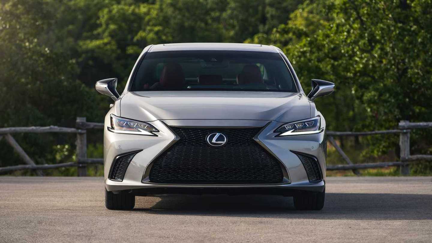 2021 Lexus ES Gets All-Wheel Drive, Limited Black Line Trim