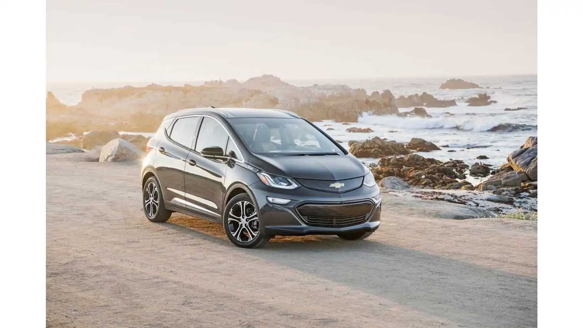 Chevrolet Bolt First Drive Reports: Up To 290 Miles Of Range Within Reach