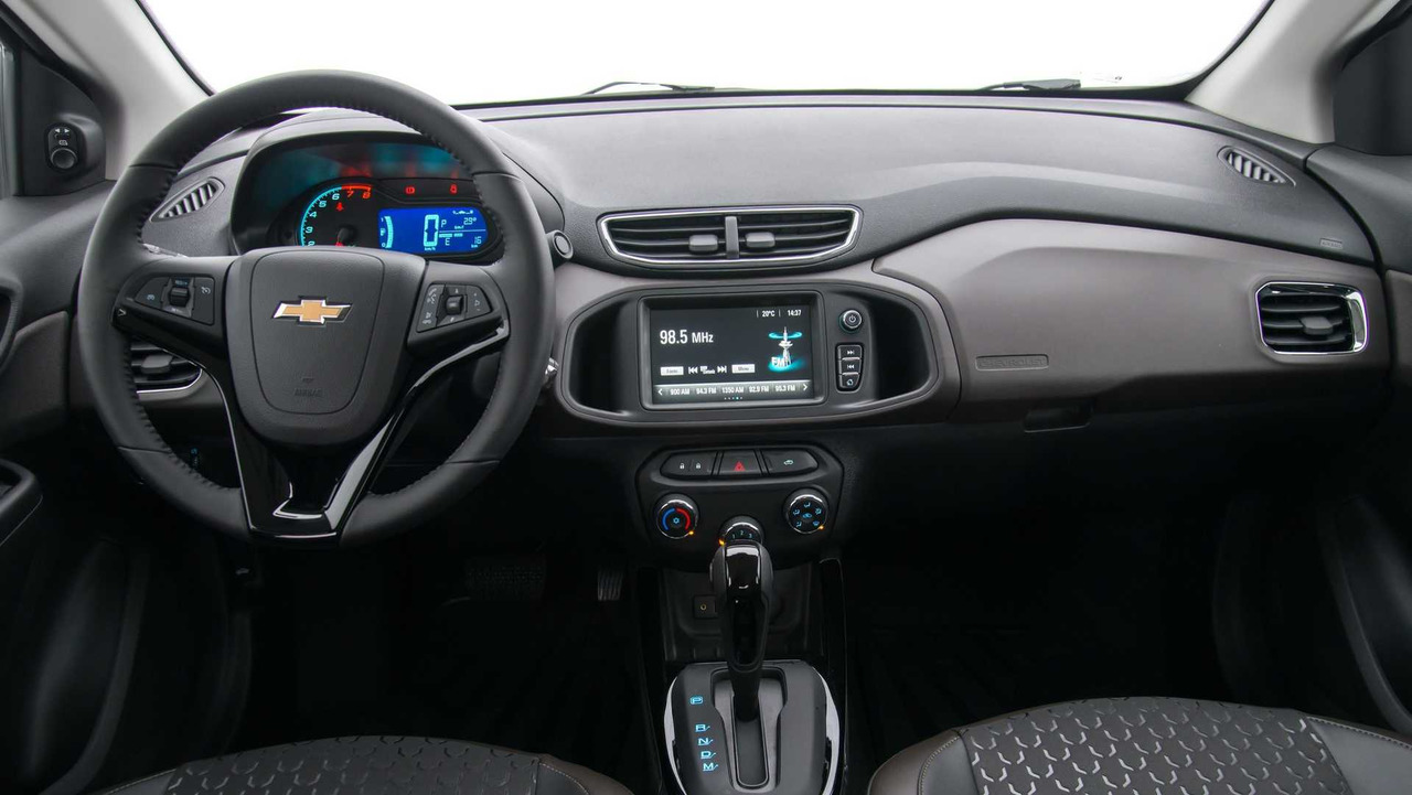 Chevrolet Prisma 2018 ganha nova cor e preços mais altos