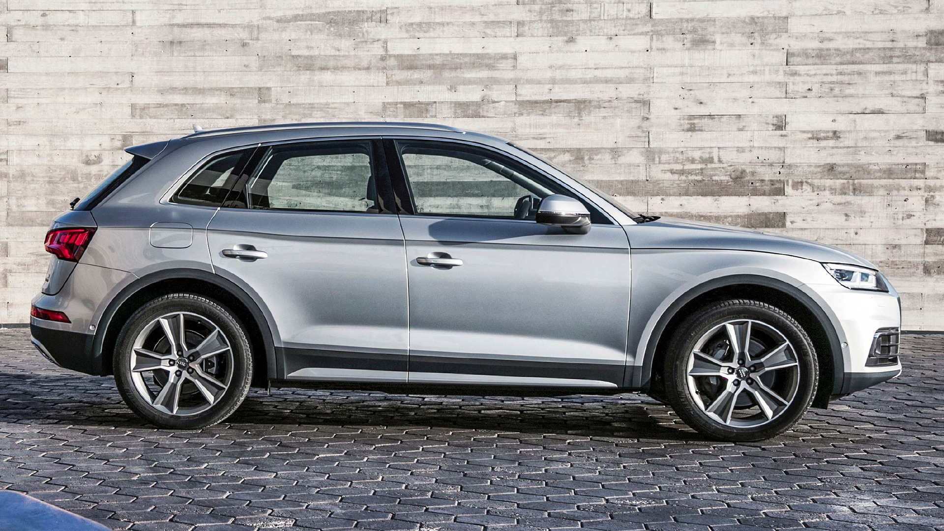 Segunda geração do Audi Q5 chega ao Brasil a partir de R$ 244.990
