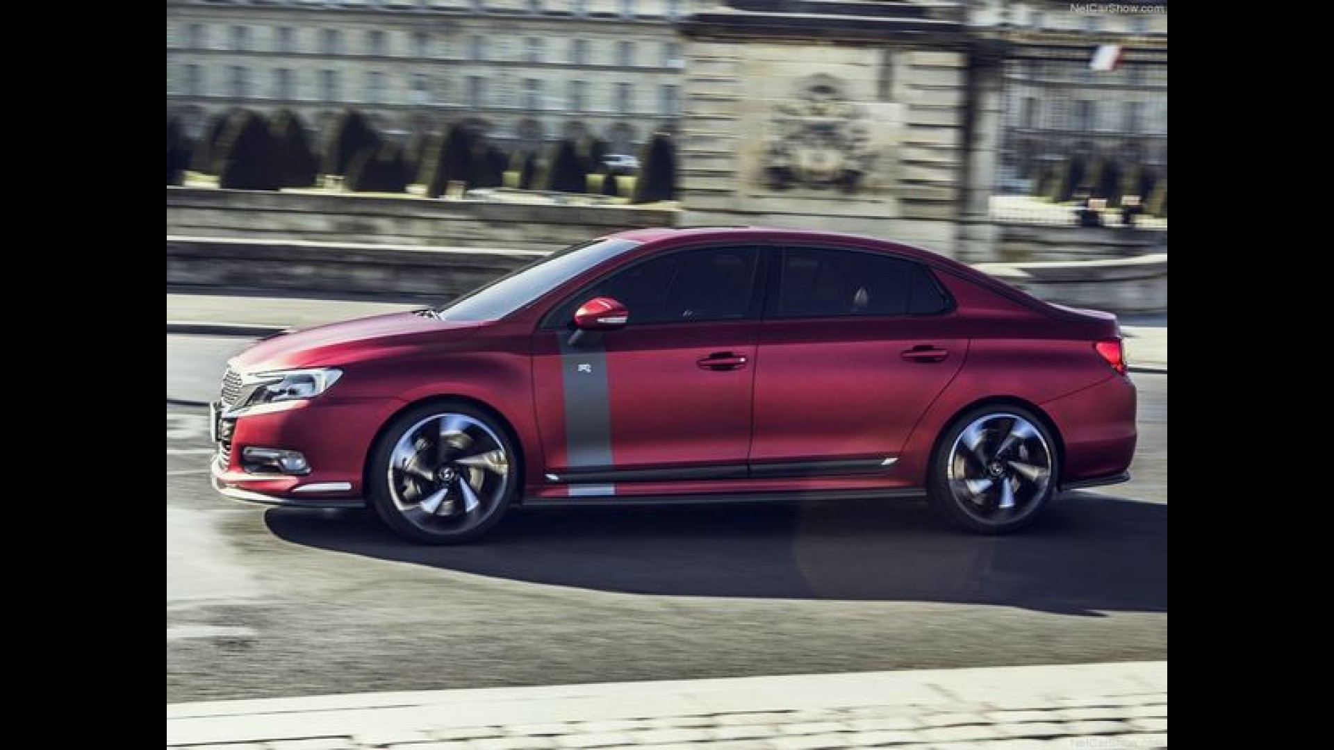 Citröen DS 5LS R Concept mostra o lado esportivo com 300 cv de potência