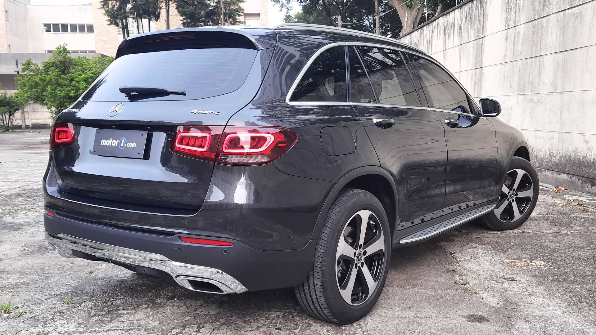 Teste rápido Mercedes-Benz GLC 220d 2021: diesel ao luxo