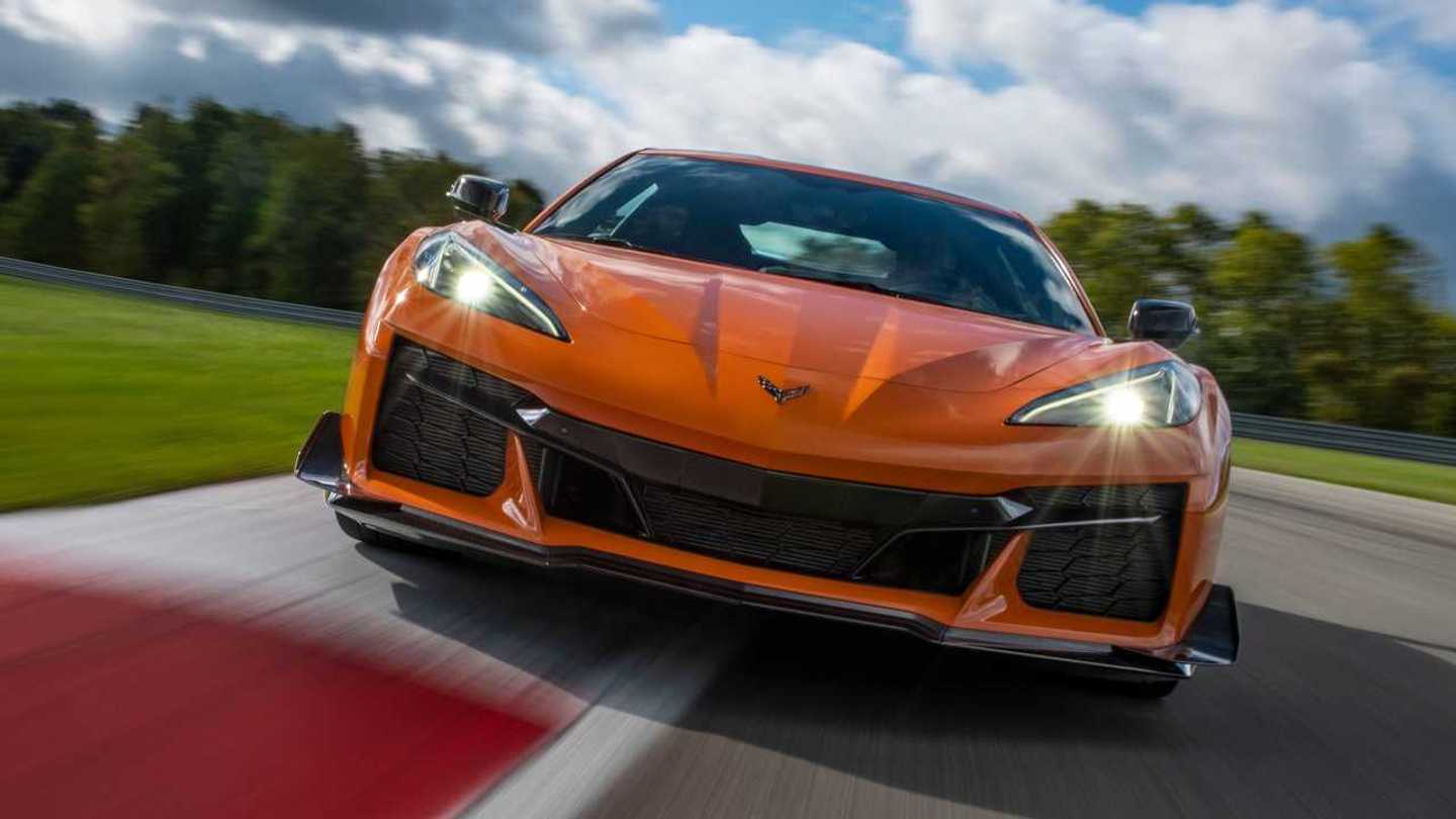 2023 Chevrolet Corvette Z06 Vs 2022 Porsche 911 GT3: How They Compare
