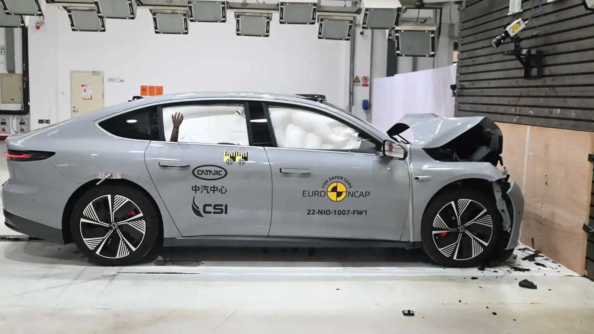 Sedã elétrico de startup chinesa recebe 5 estrelas no EuroNCAP