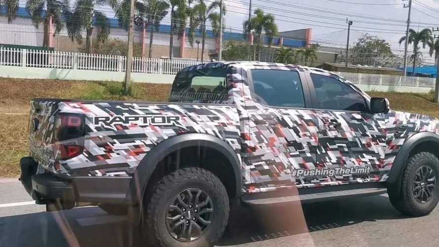 Próxima do lançamento, Ford Ranger Raptor começa a se revelar