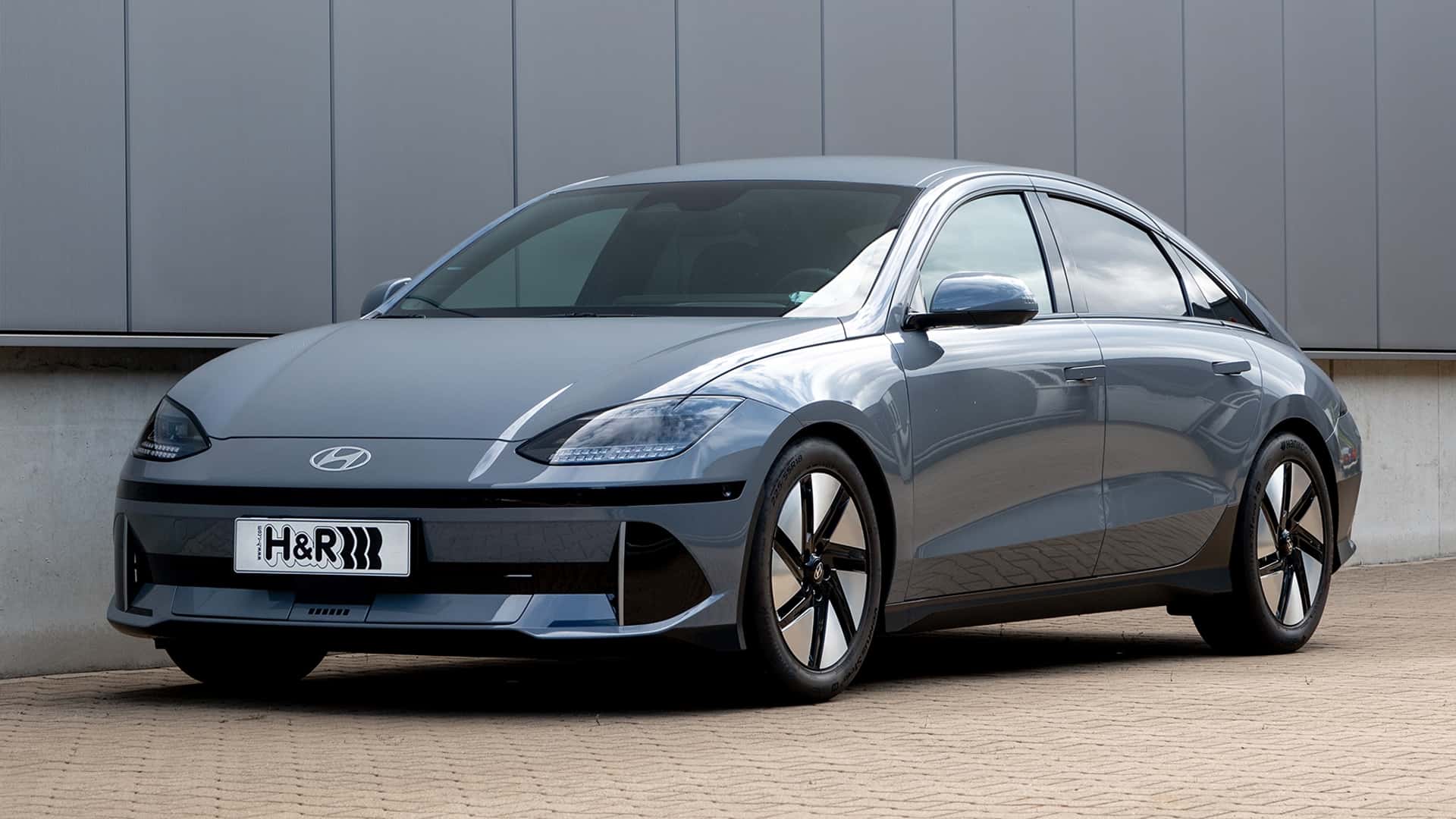 Hyundai Ioniq 6 2WD mit H&R-Sportfedern: Mehr Fahrspaß für alle