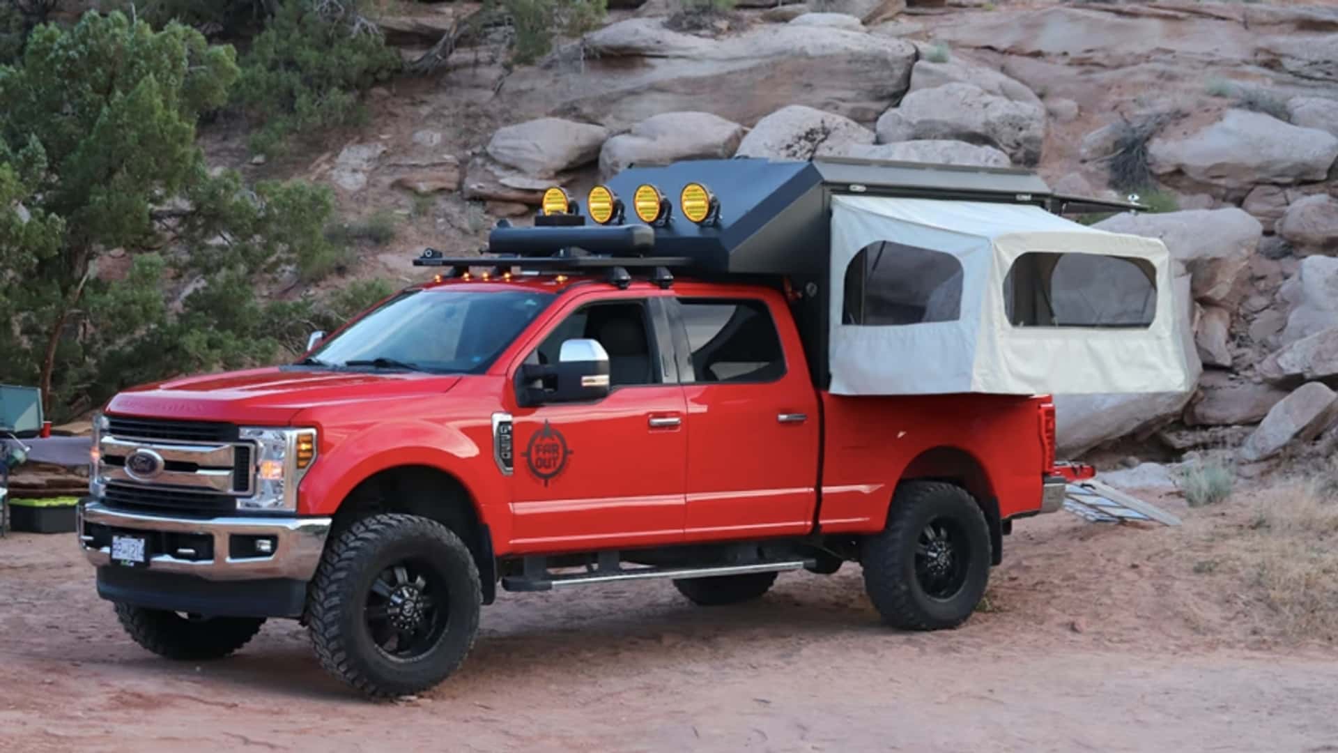 Así puedes convertir tu pick-up en una camper de forma barata