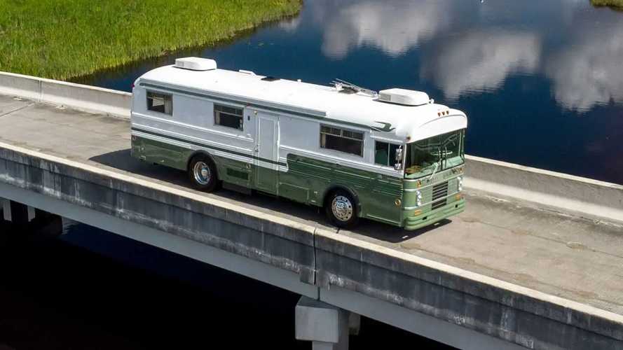 This Massive Luxury Motorhome Can Float On Water