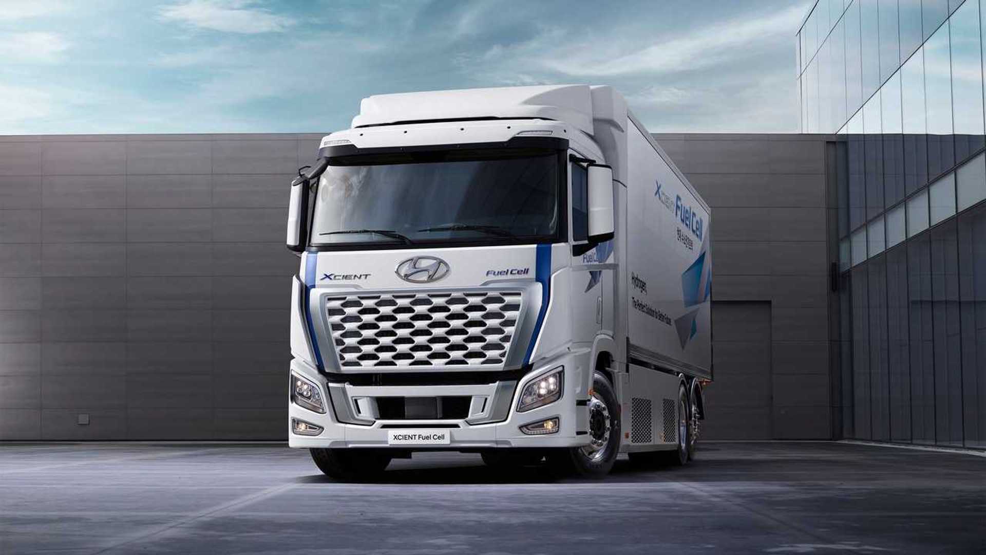 Hyundai XCient fuel cell, arriva già il restyling
