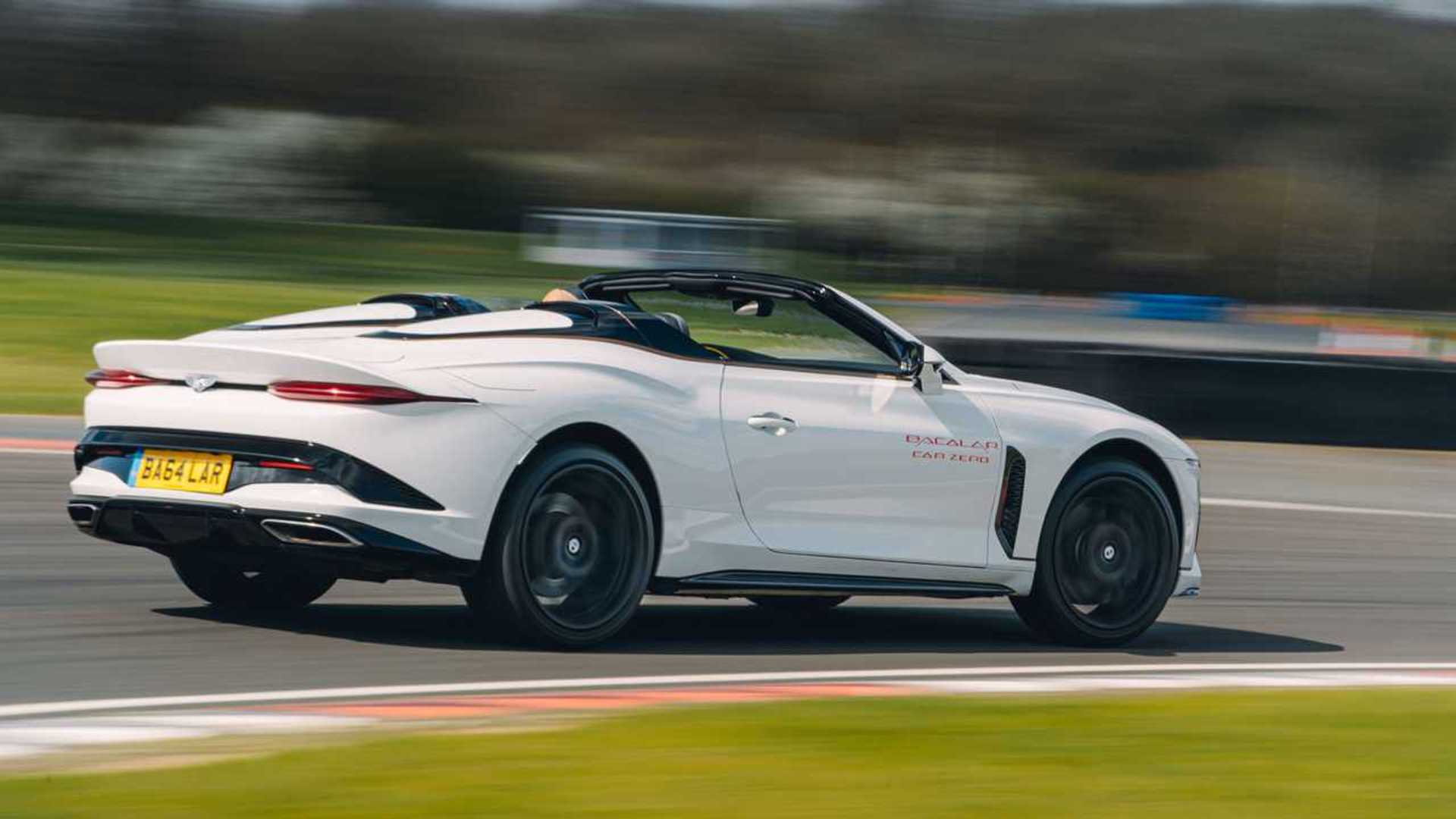 Bentley Bacalar, la prova della speedster più esclusiva
