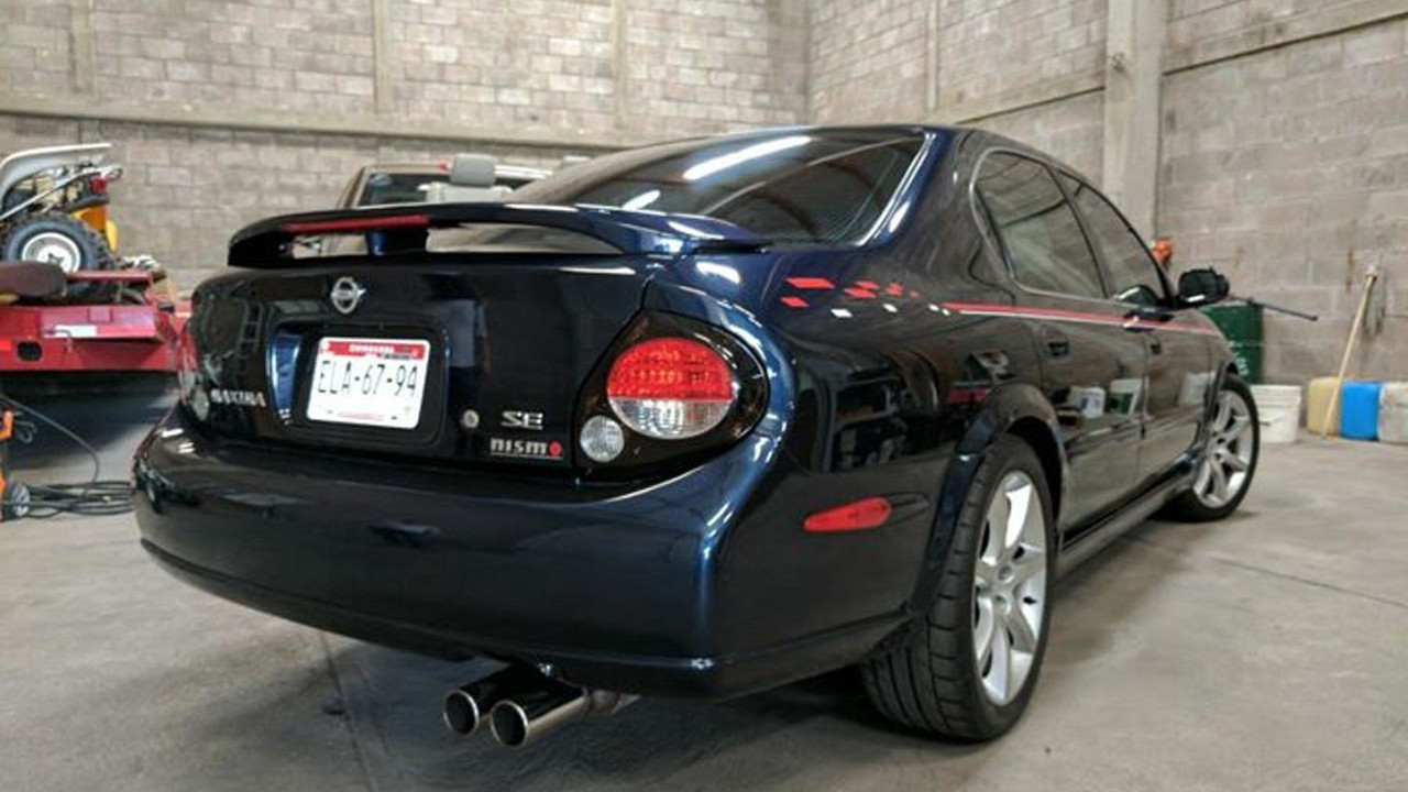 Eladóvá vált a híres, sportautó-gyilkos Nissan Maxima