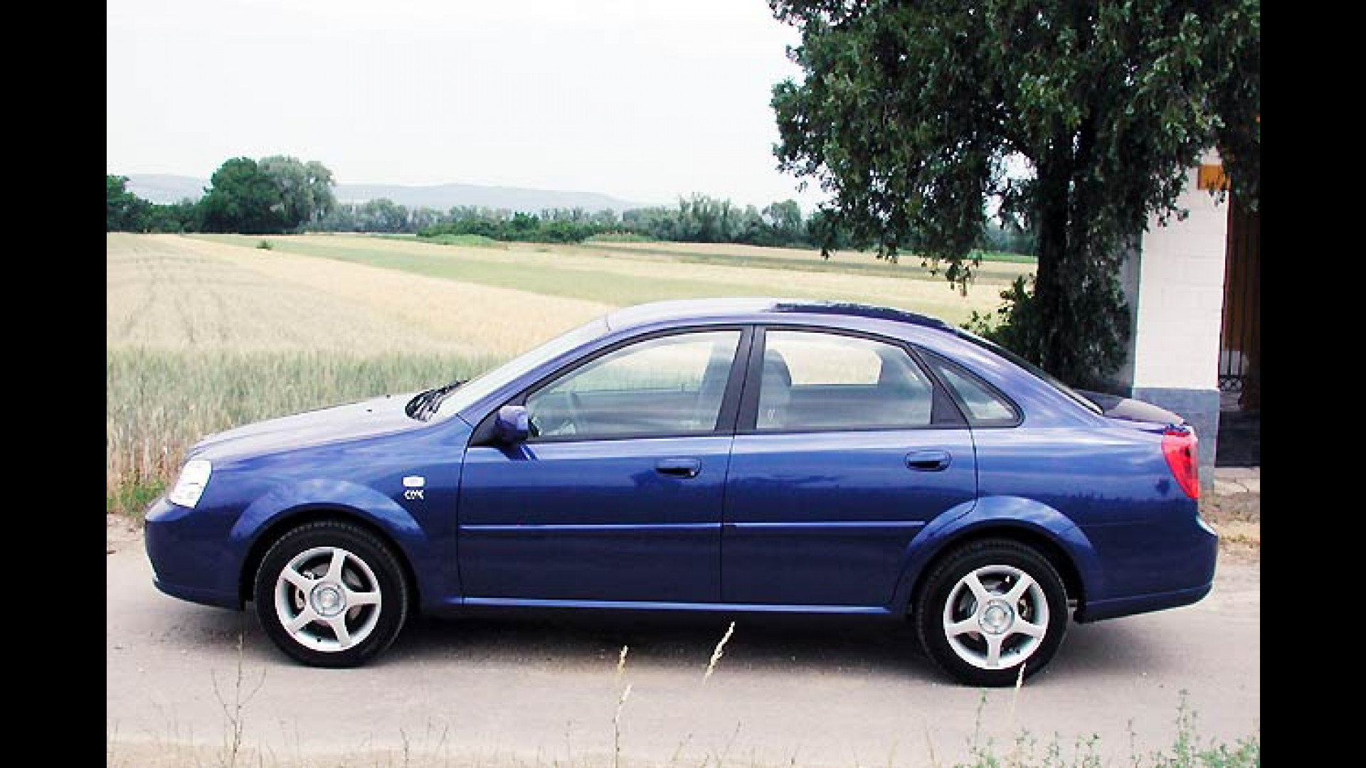 Daewoo Nubira | Motor1.com Bilder