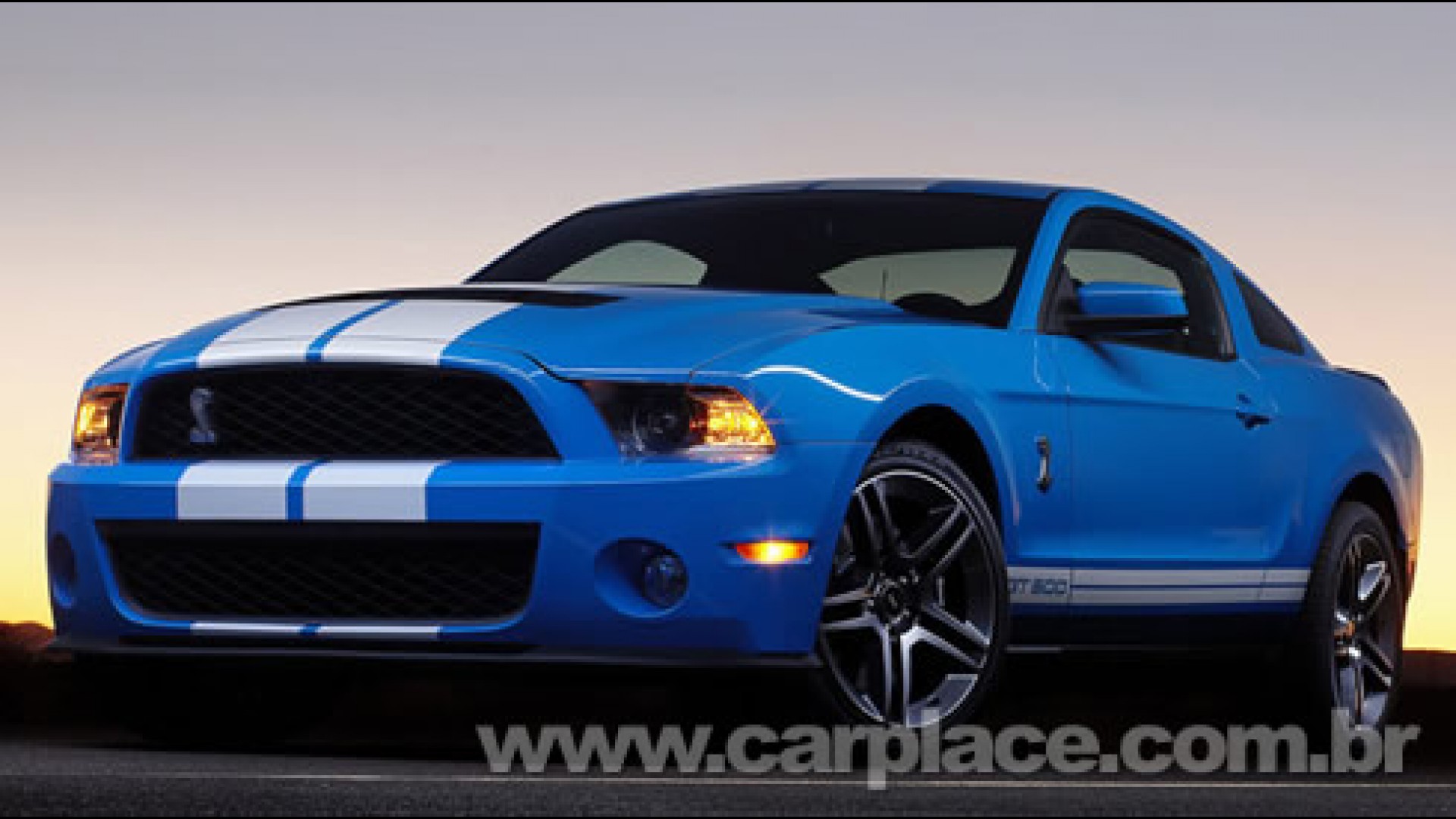 Novo Ford Mustang Shelby GT500 2010 - Musclecar tem motor 5.4l V8 de ...