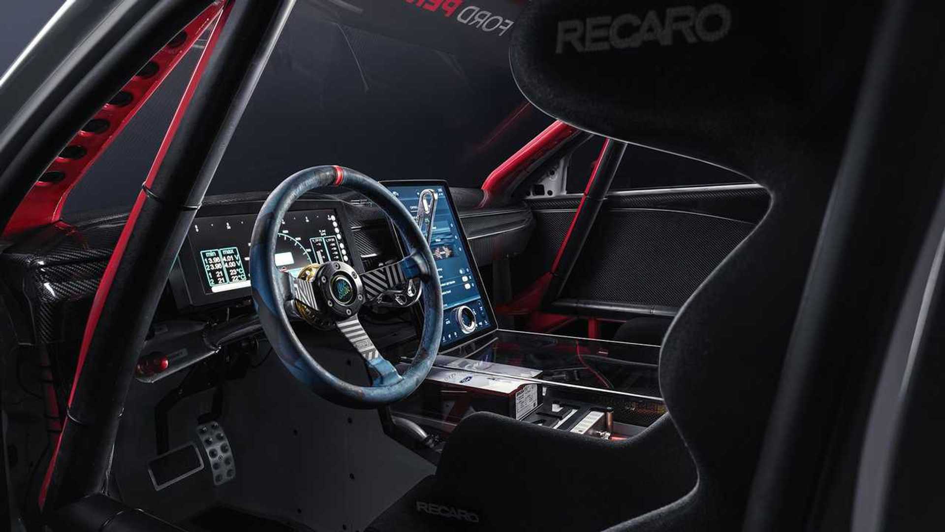 Ford Mustang Mach-E 1400, sette motori elettrici e potenza esagerata