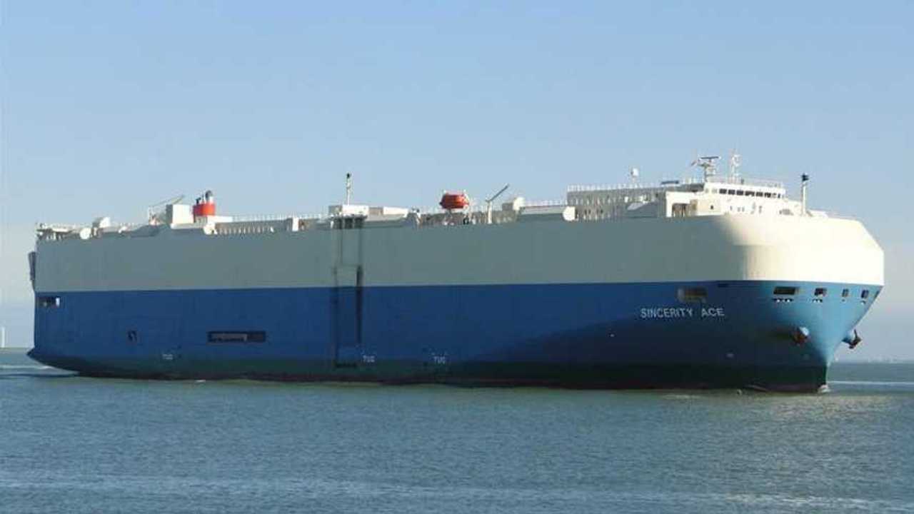 3,500 Nissans are floating aimlessly in the Pacific Ocean