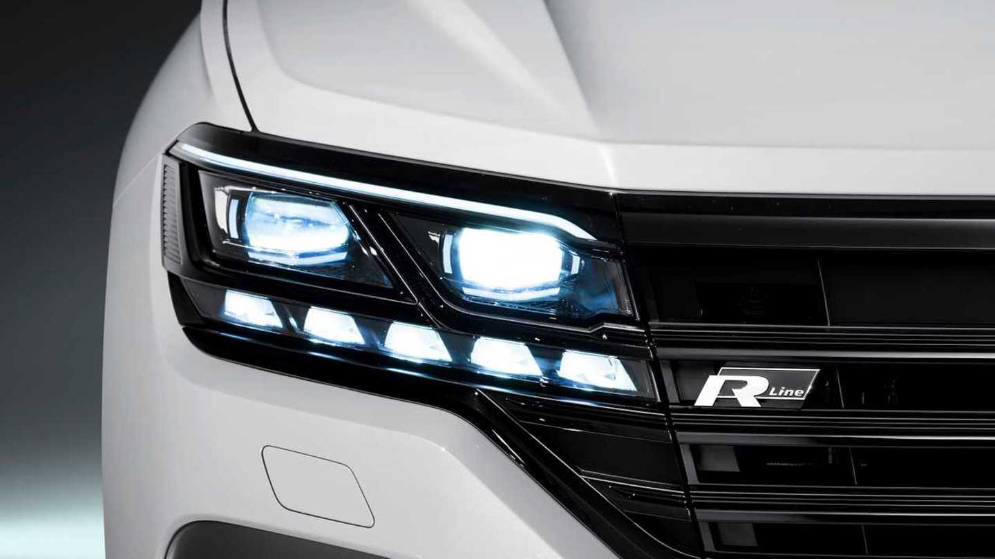 Oltre i matrix LED: il futuro dei fari secondo Volkswagen