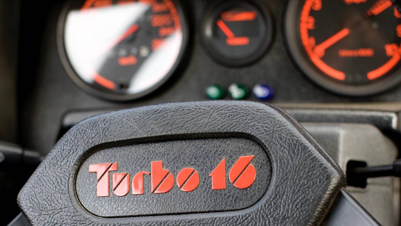 Clásicos legendarios: Peugeot 205 T16 1984