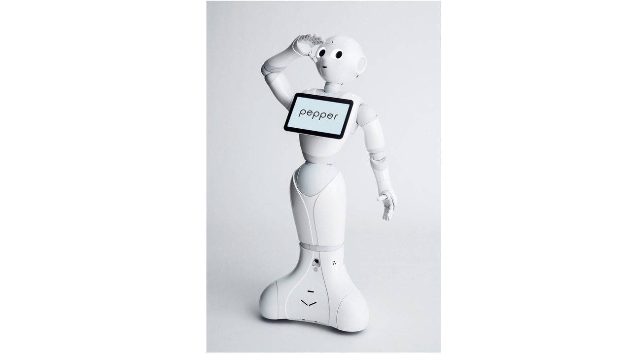 Voici Pepper, le robot qui vous accueille dans les concessions Renault