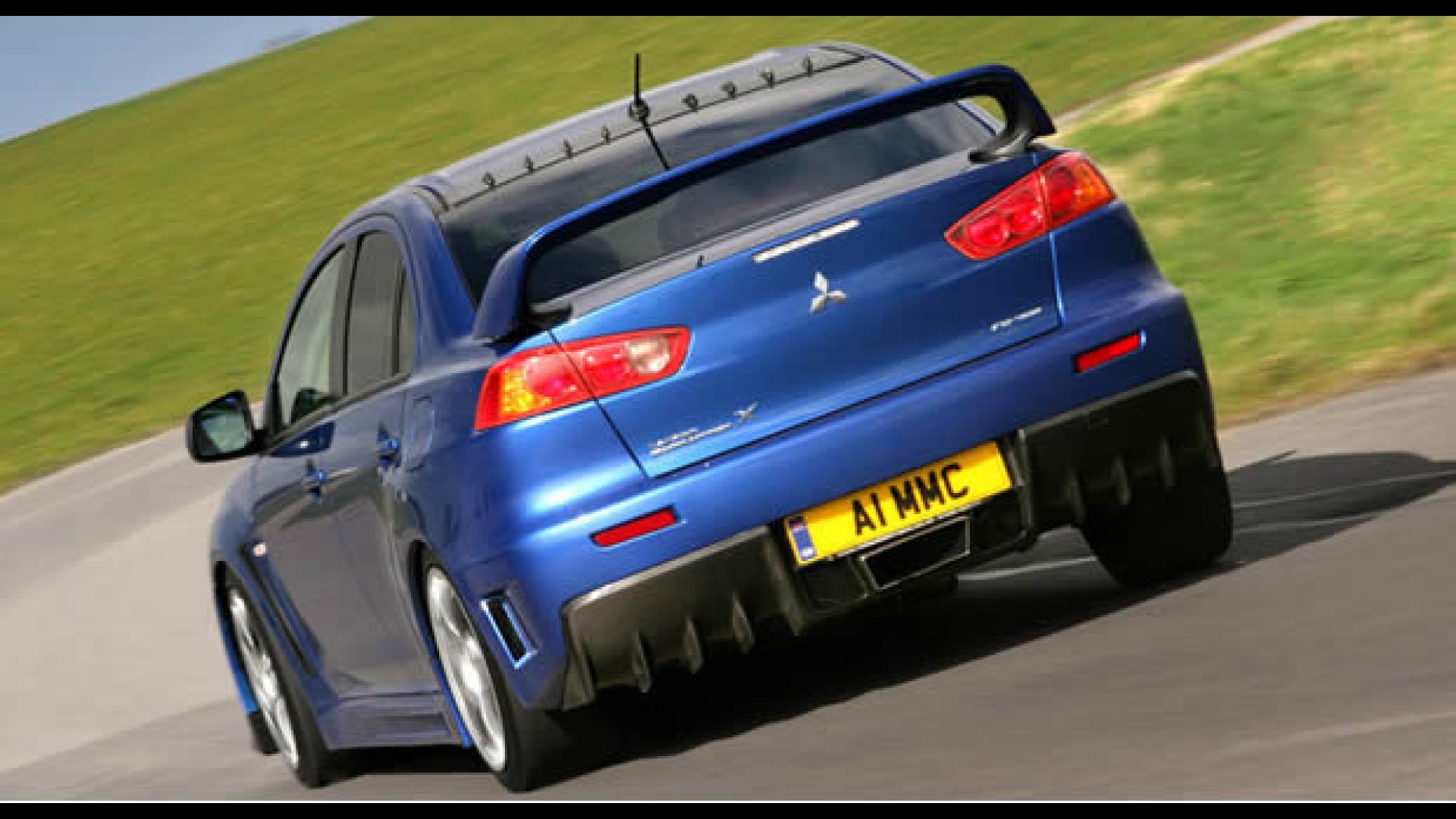 Mitsubishi Lancer Evolution X FQ-400 - Versão vai de 0 a 100km/h em ...