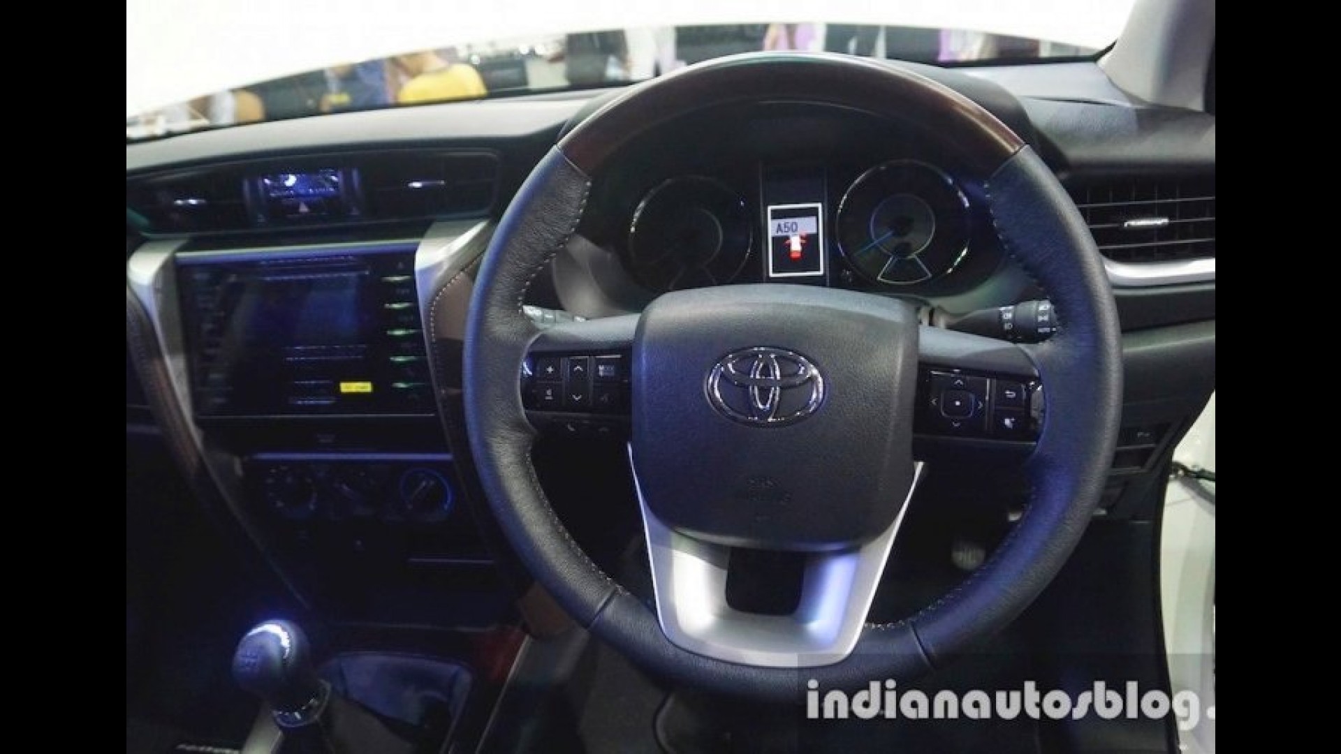 Toyota SW4 2016: veja mais detalhes na galeria de fotos da apresentação
