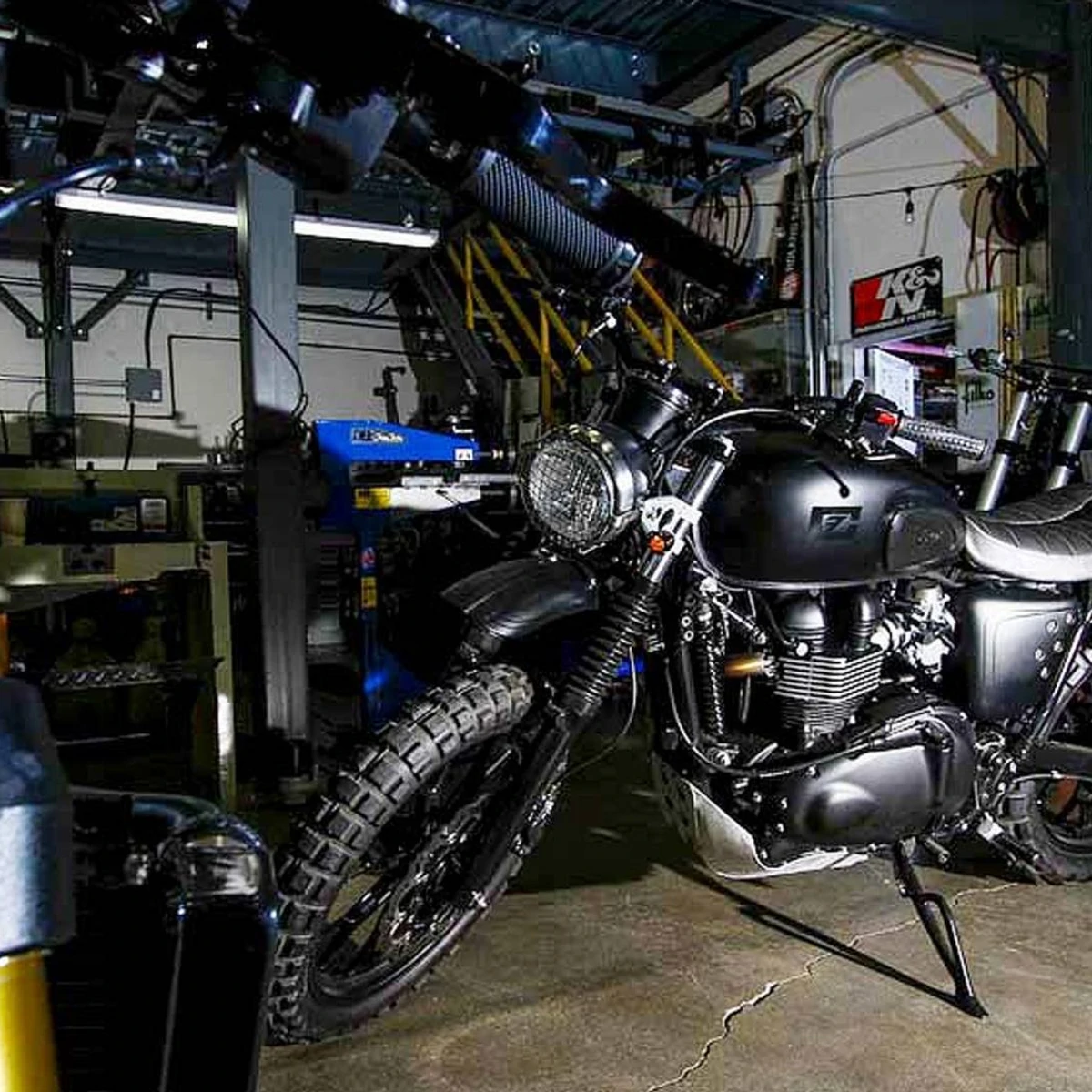 Triumph Motorcycle Store Shanghai Have A Nice Day 😆 #bike #bikes