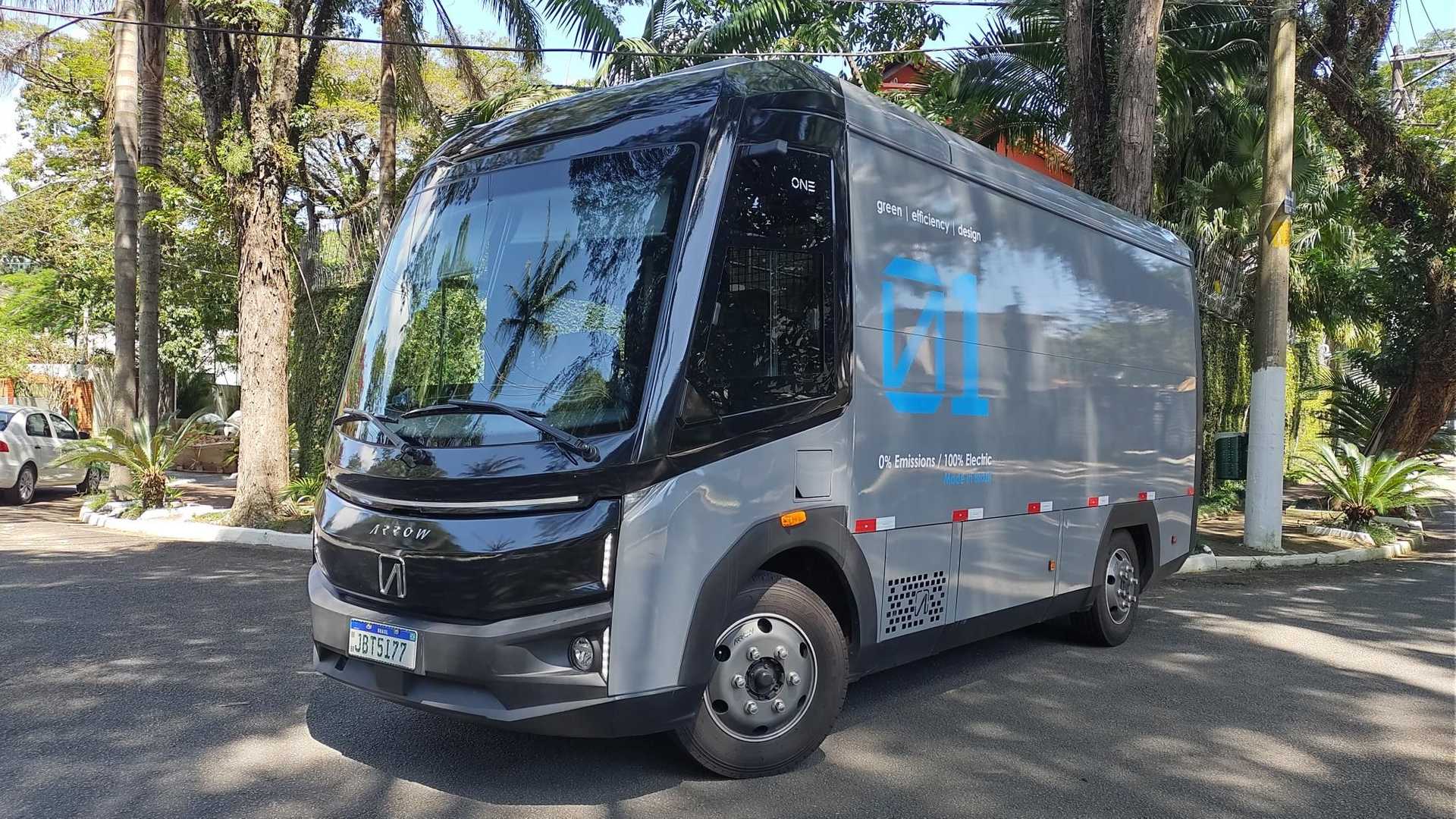 Impressões Arrow One: o furgão elétrico nacional com 270 km de alcance
