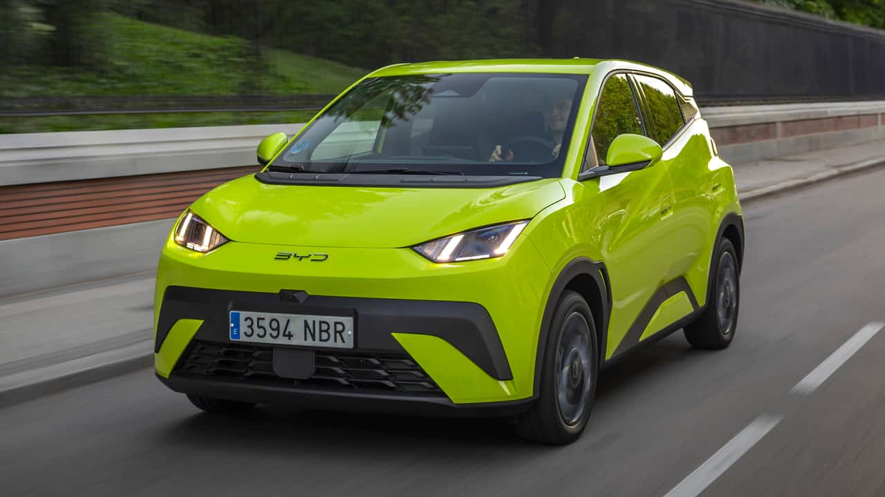 BYD Dolphin Surf 2025, conducimos la pesadilla del Dacia Spring