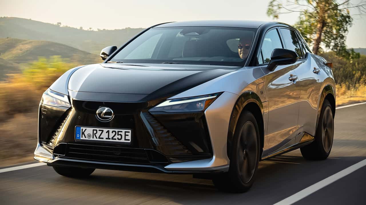 Lexus RZ 2025, a prueba: un SUV muy mejorado y revolucionario