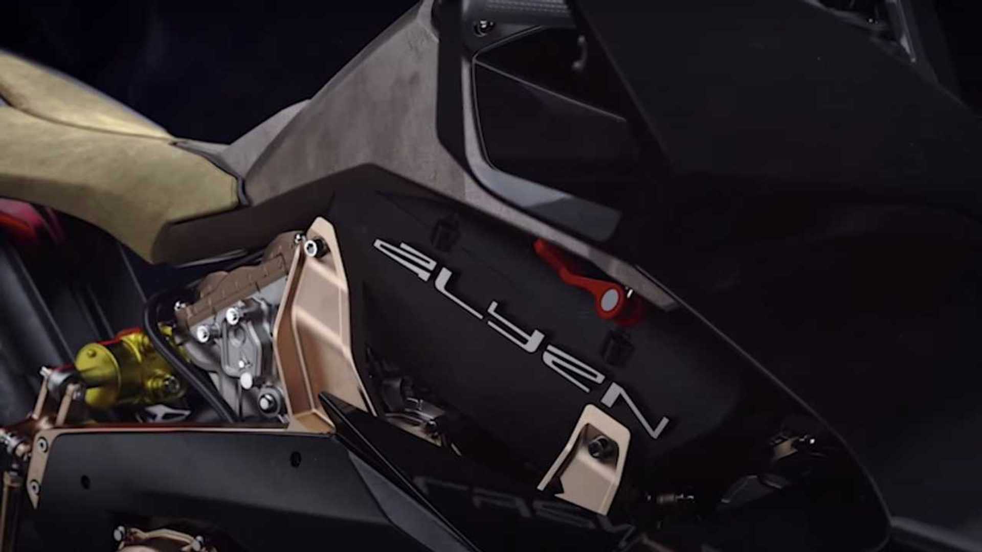 The New Vyrus Alyen 988 Is The Embodiment Of Outlandish Styling