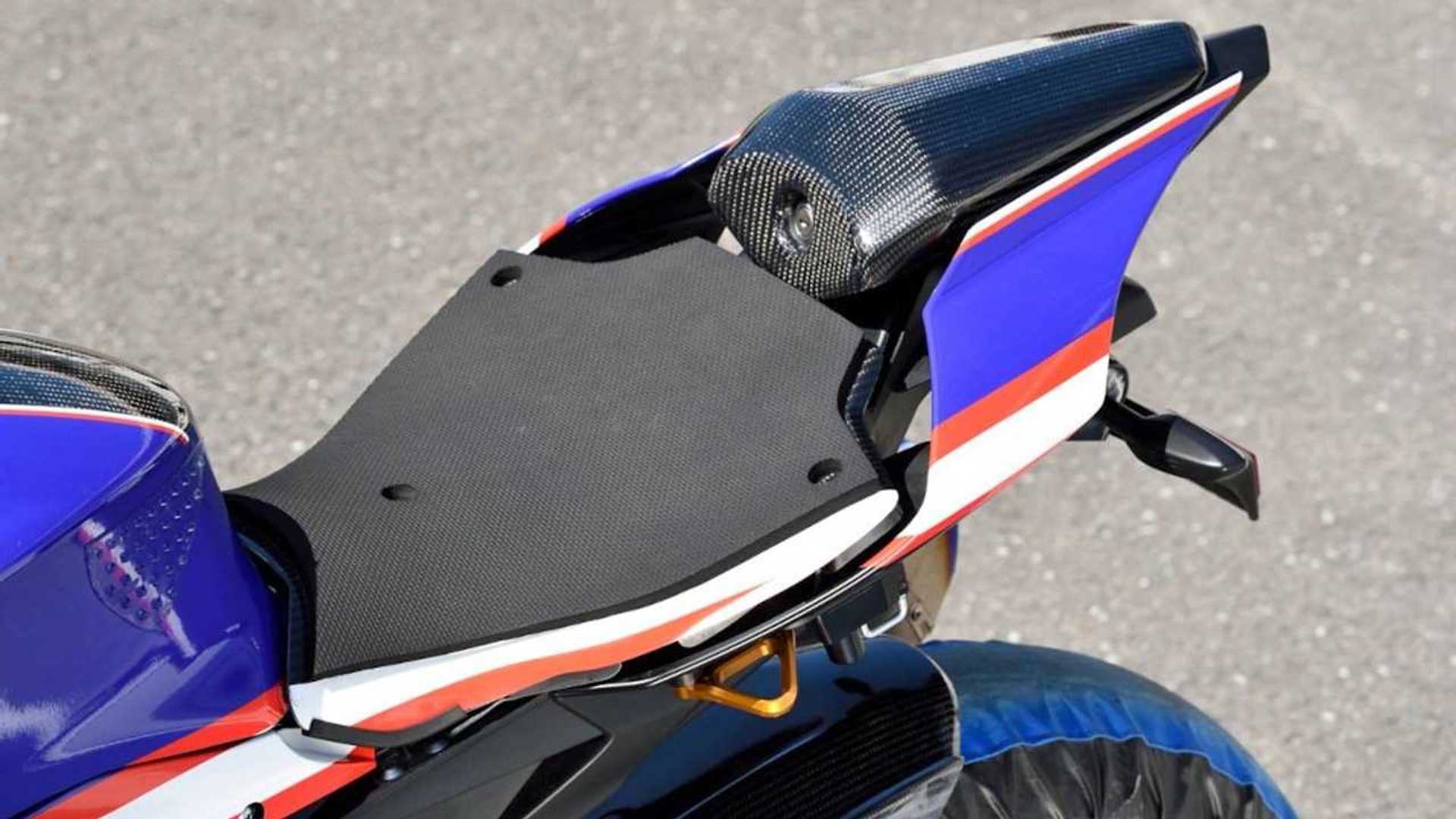 Give Your Yamaha R1 A 2020 Model Makeover With This Kit