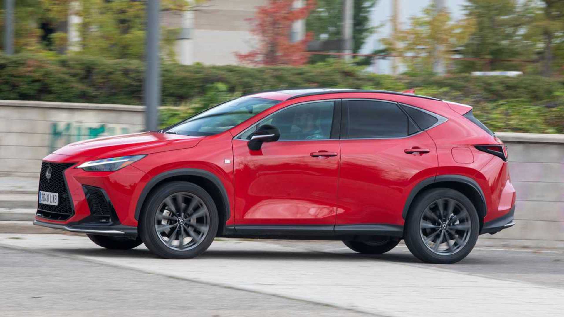 Prueba Lexus NX 450h+ 4WD F SPORT: opinión y crítica