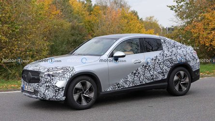 2024 Mercedes GLC Coupe debuting mid-March with larger, sleeker body ...