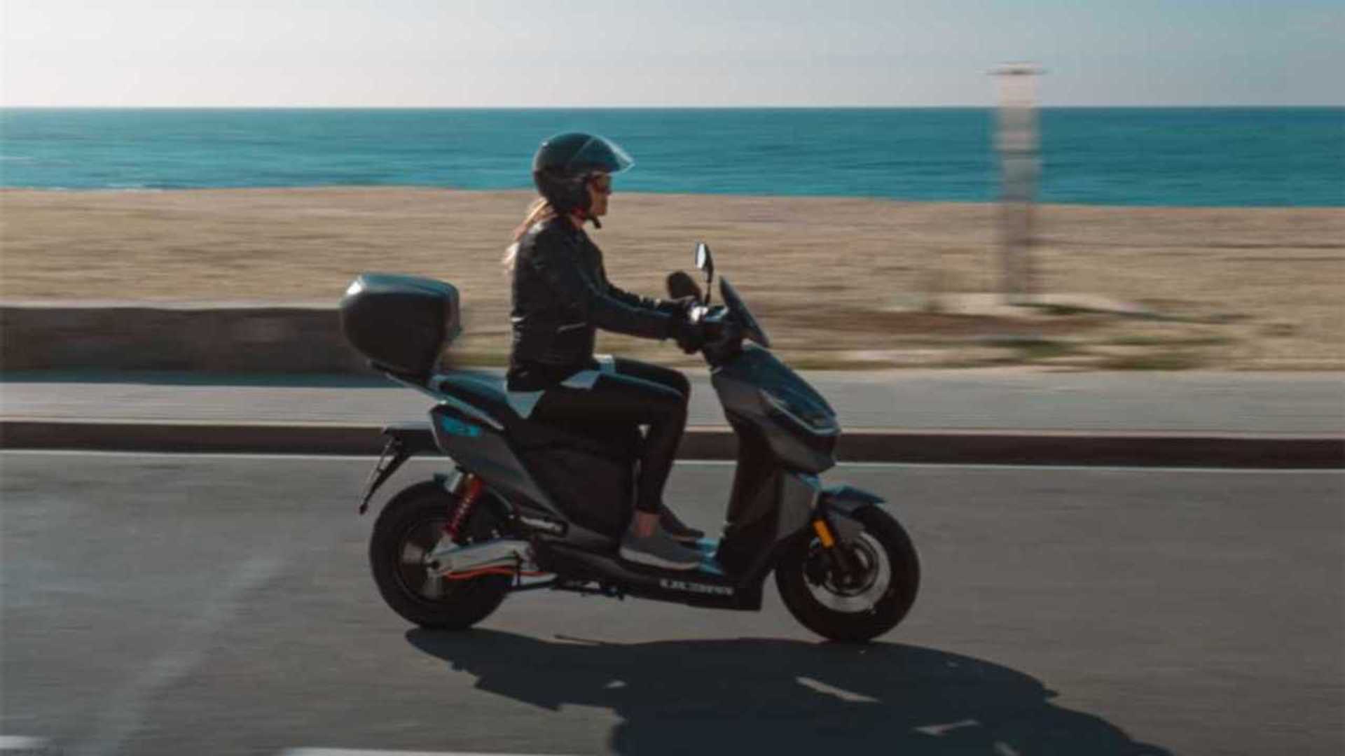 Spanish Motorcycle Maker Rieju Introduces E-City Electric Scooter