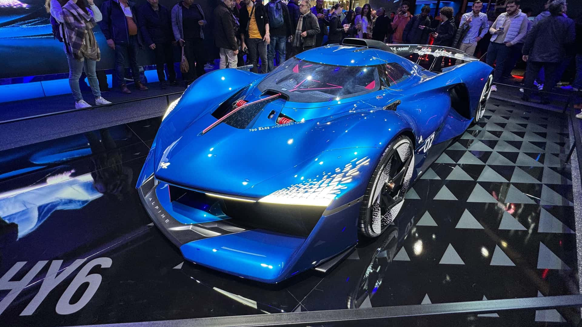 Alpine Alpenglow Hy6 aparece em Paris com motor V6 a hidrogênio