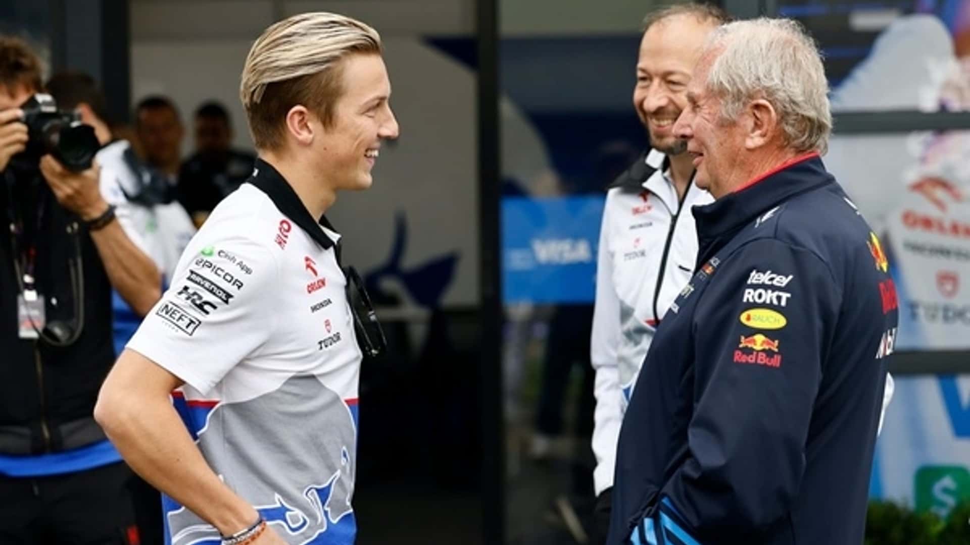 F1: Marko 'faz campanha' para Lawson no lugar de Ricciardo